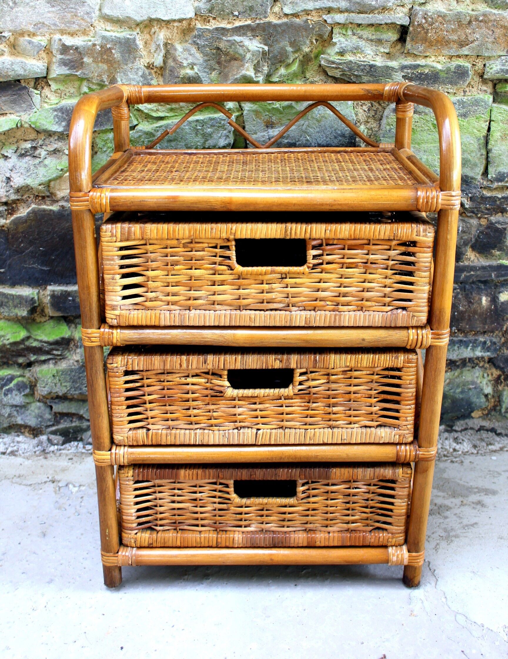 Commode vintage rotin et osier années 70 | Selency