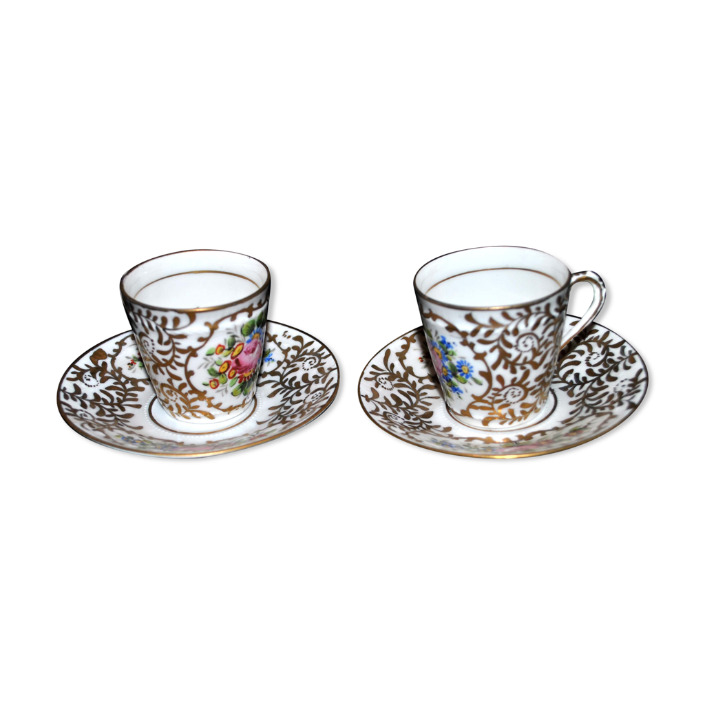 Lot de 2 tasses anciennes en porcelaine de Limoges décor volutes dorées ...