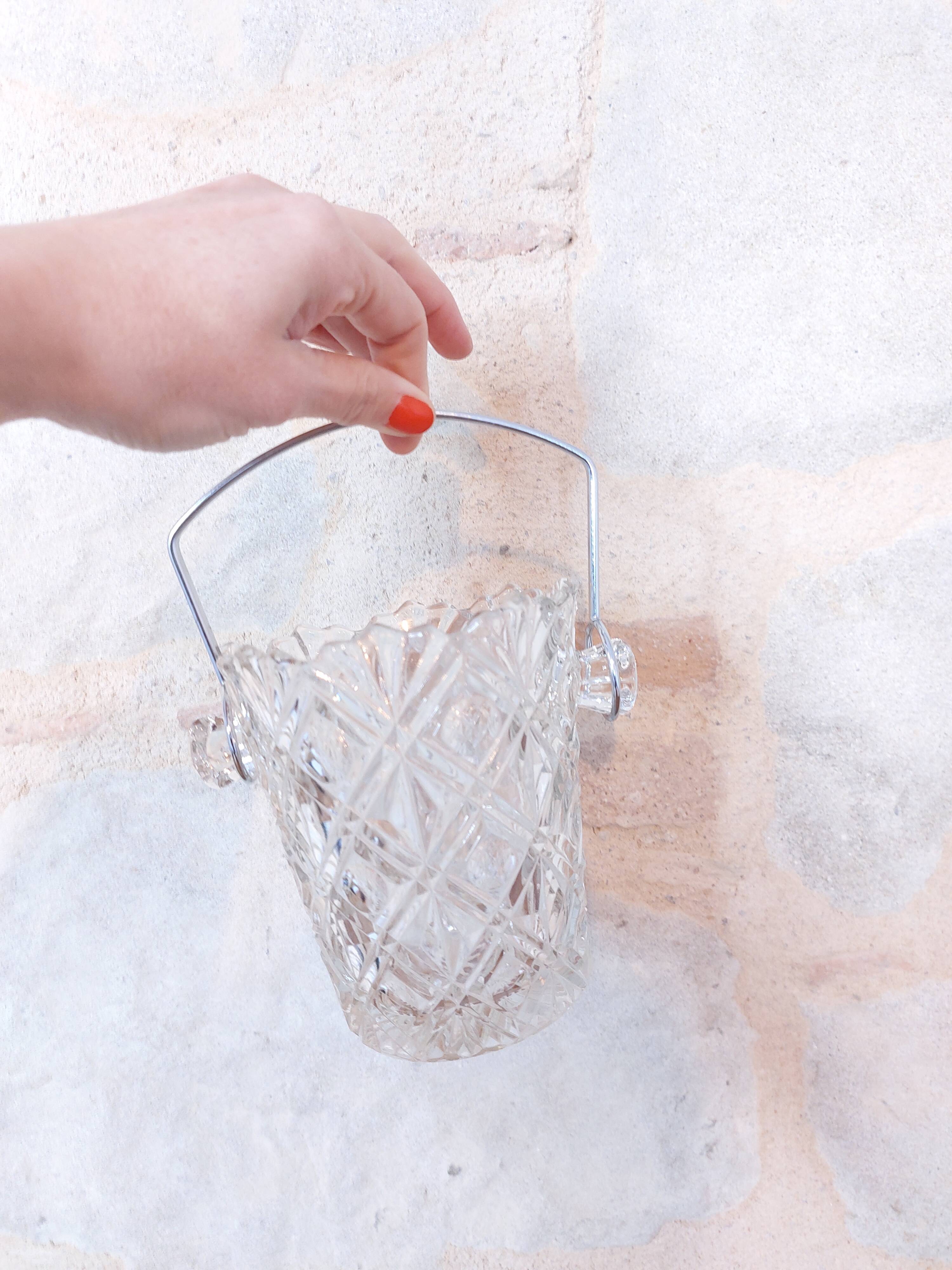 Vintage chiseled glass ice bucket with silver metal handle | Selency