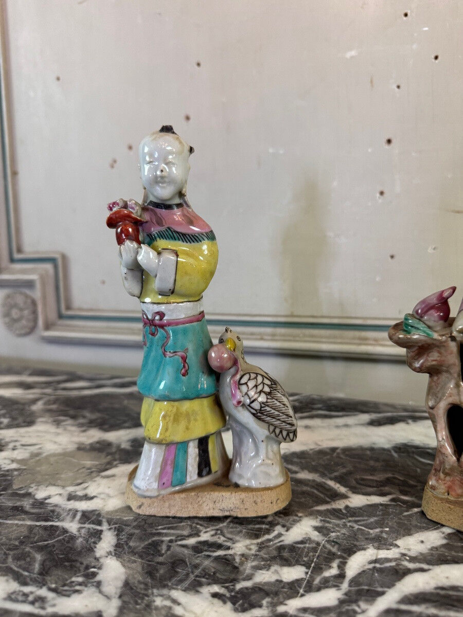 Deux personnages en porcelaine de Chine polychrome, XVIIIème siècle ...