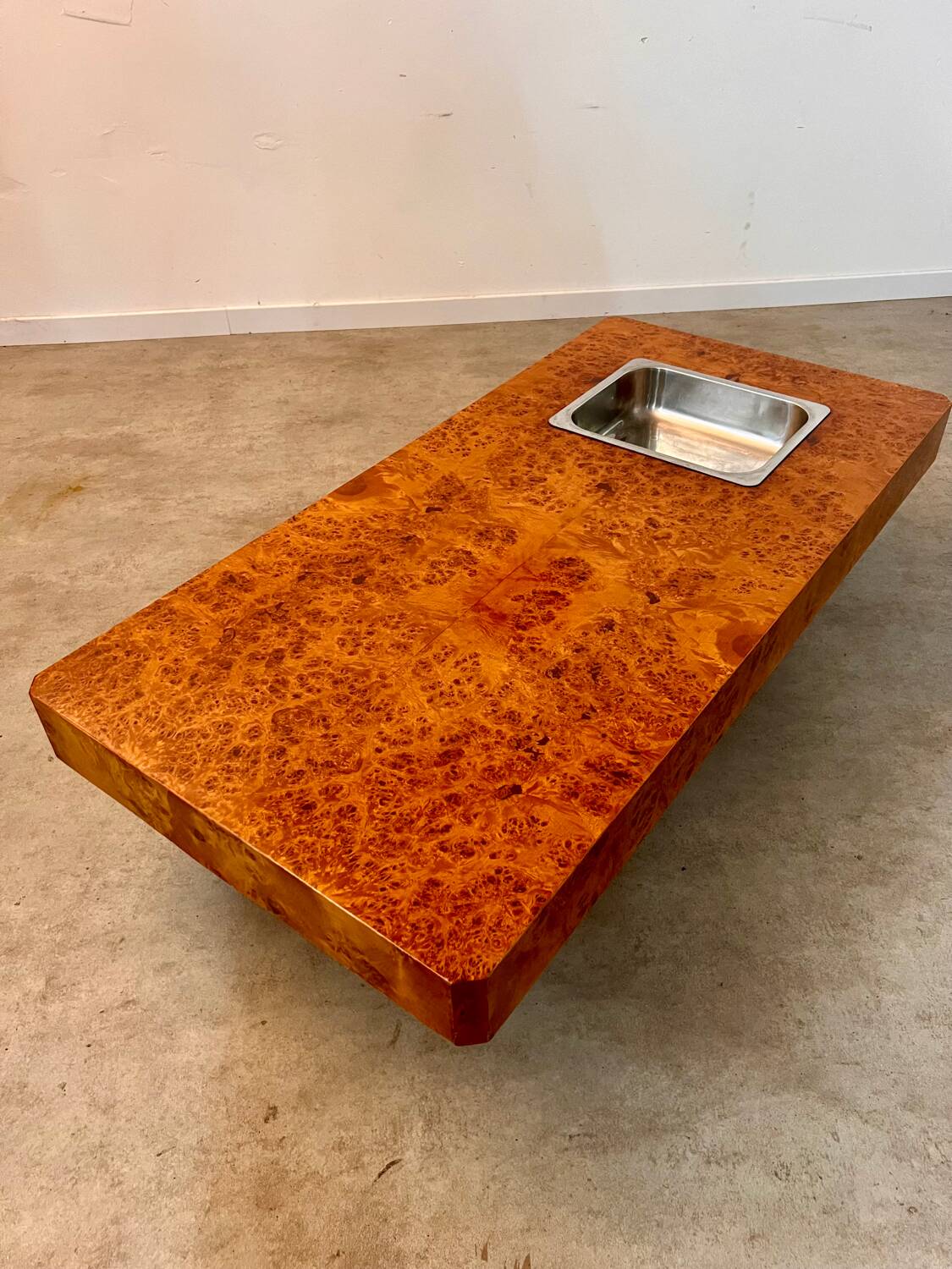 Table basse en loupe d orme design italien des années 70 Roche Bobois | Selency