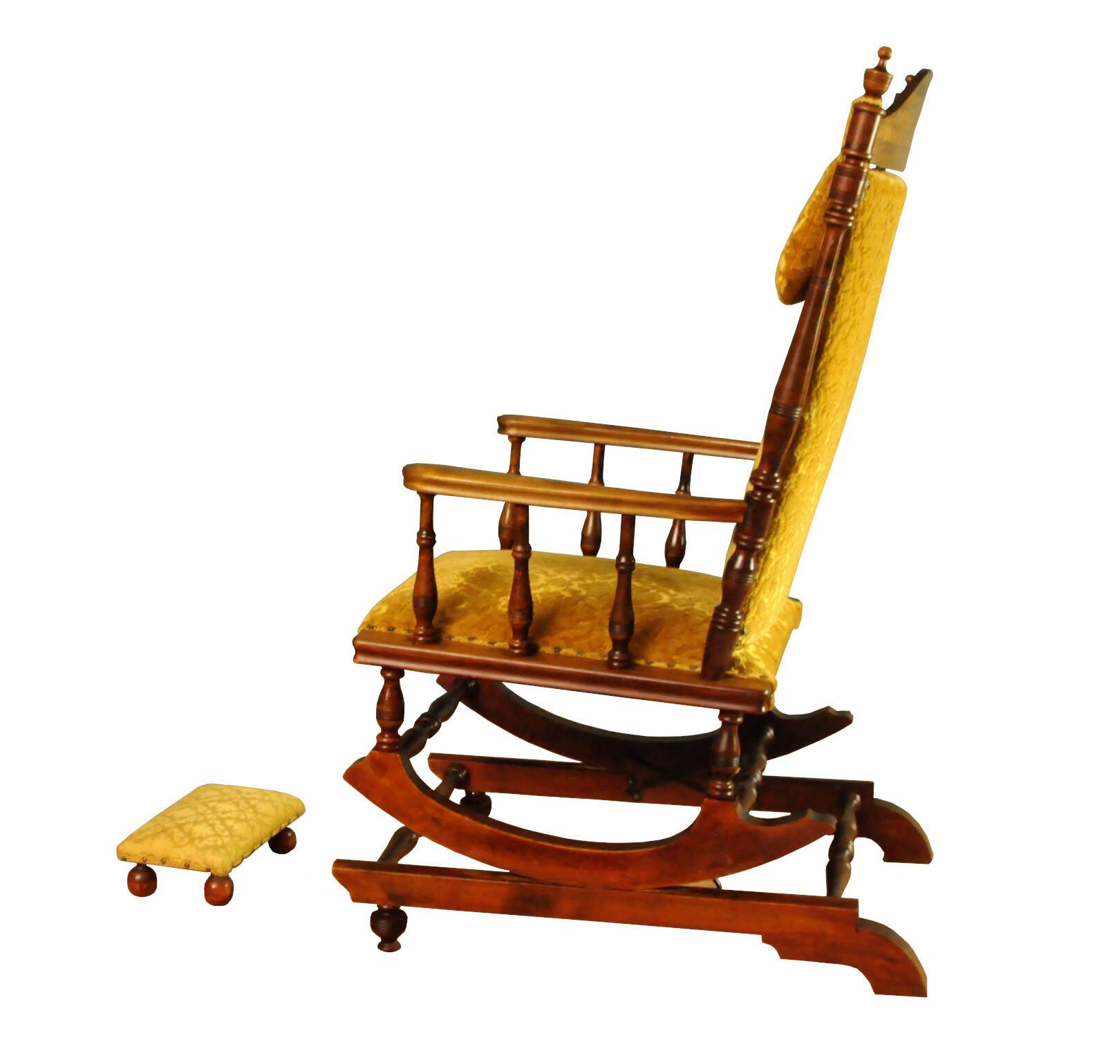 Rocking chair sur ressorts du 19ème siècle avec un pouf | Selency