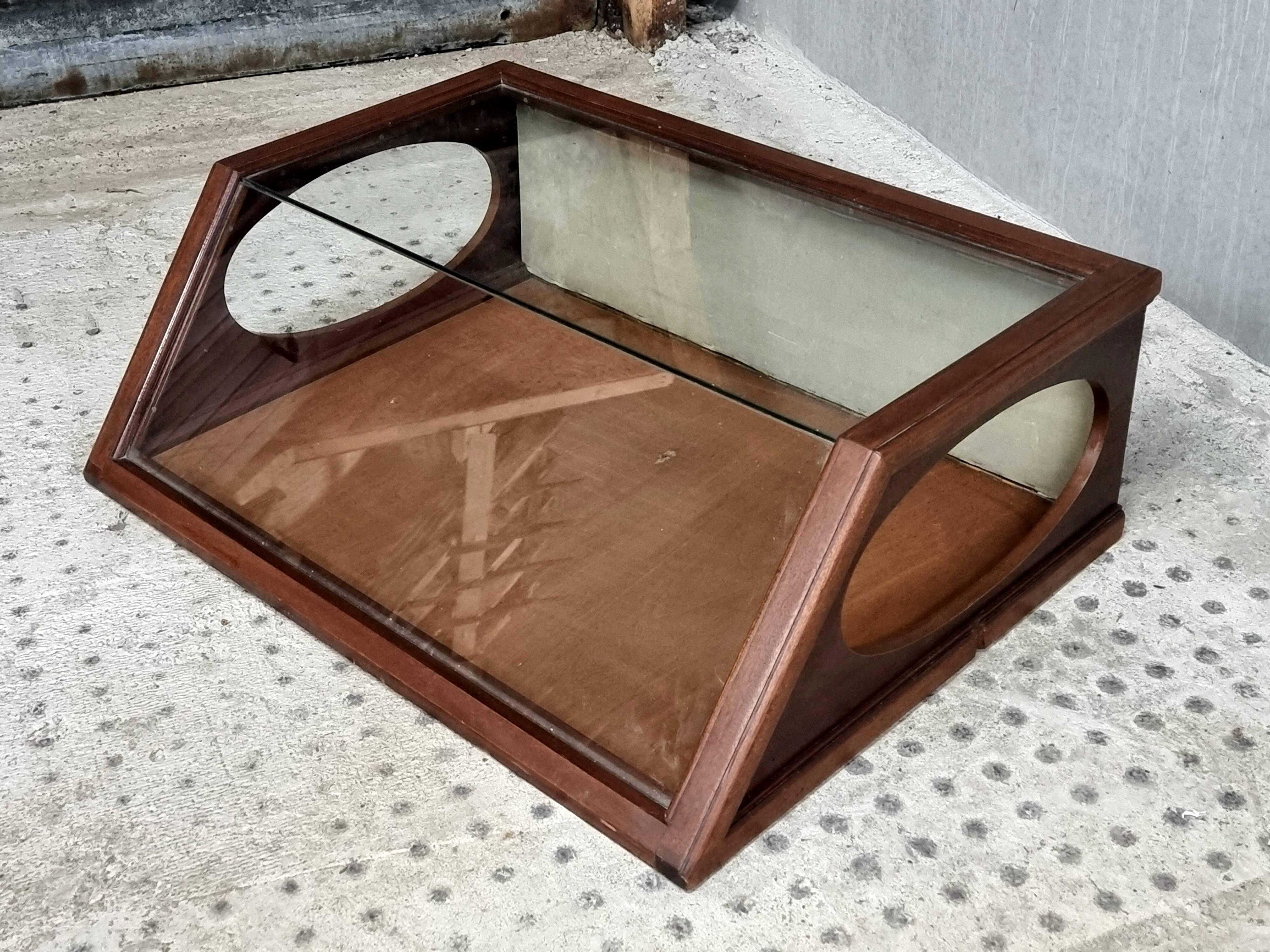 Old table showcase display walnut 61 x 85 cm | Selency