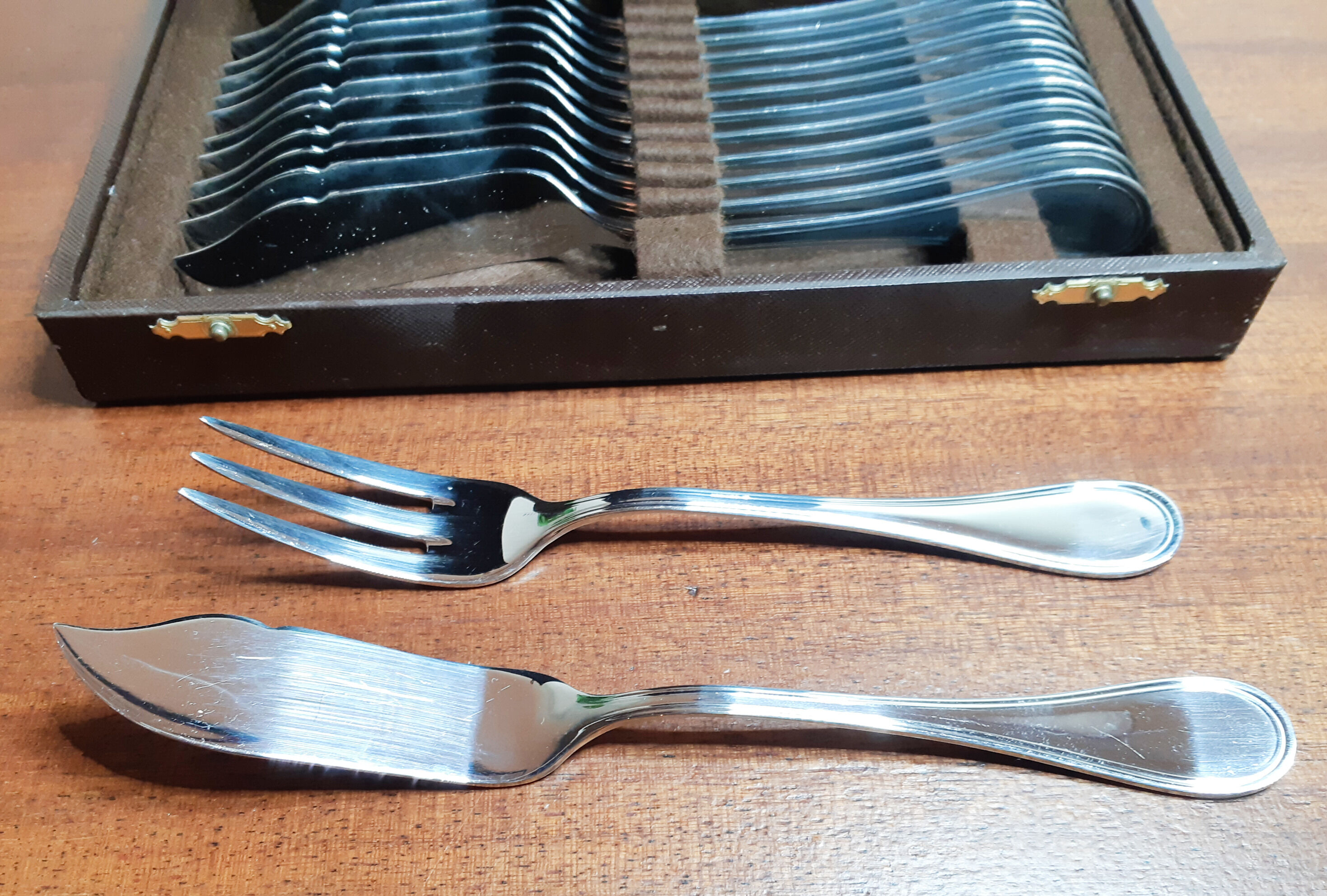 Service de couverts à poisson en inox miroir, Verlaine, Guy Degrenne ...