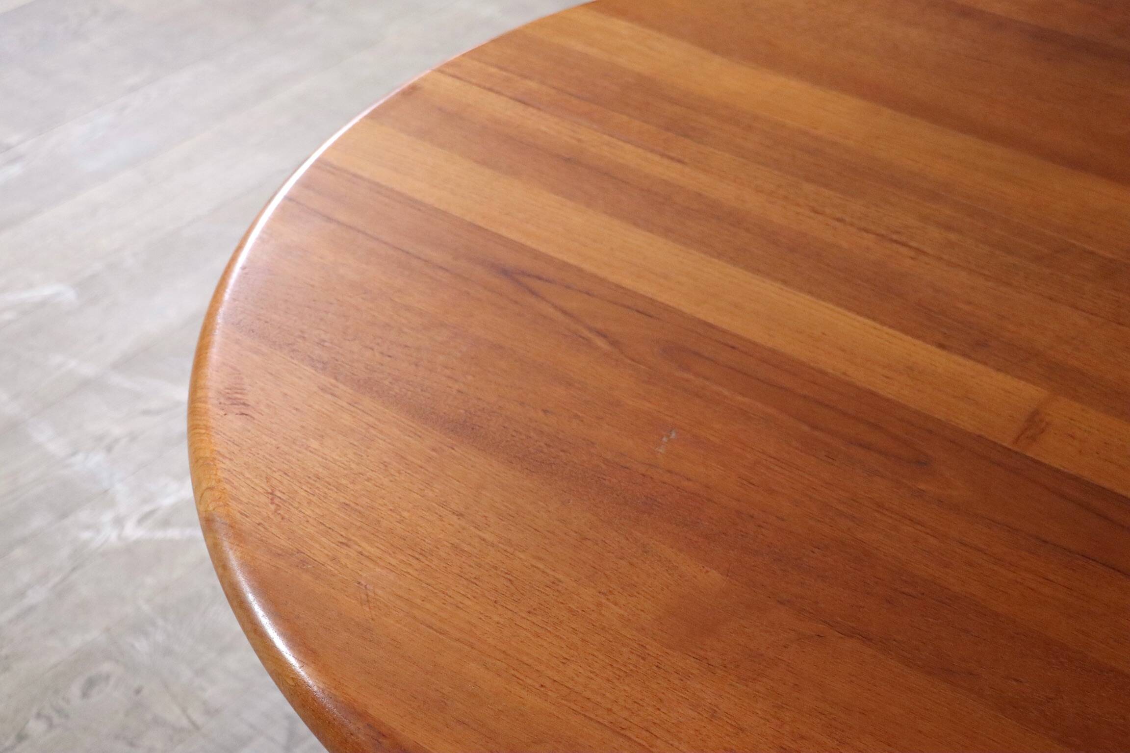 Extendable Round To Oval Dining Table In Teak, Denmark 1960s | Selency