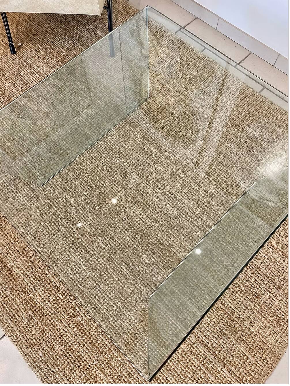Table basse en verre forme trapézoïdale | Selency