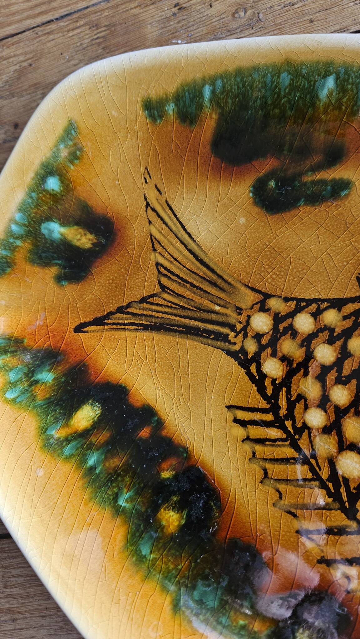 Plat à poisson Faïencerie Longchamp. Dessins attribués à Robert Picault ...