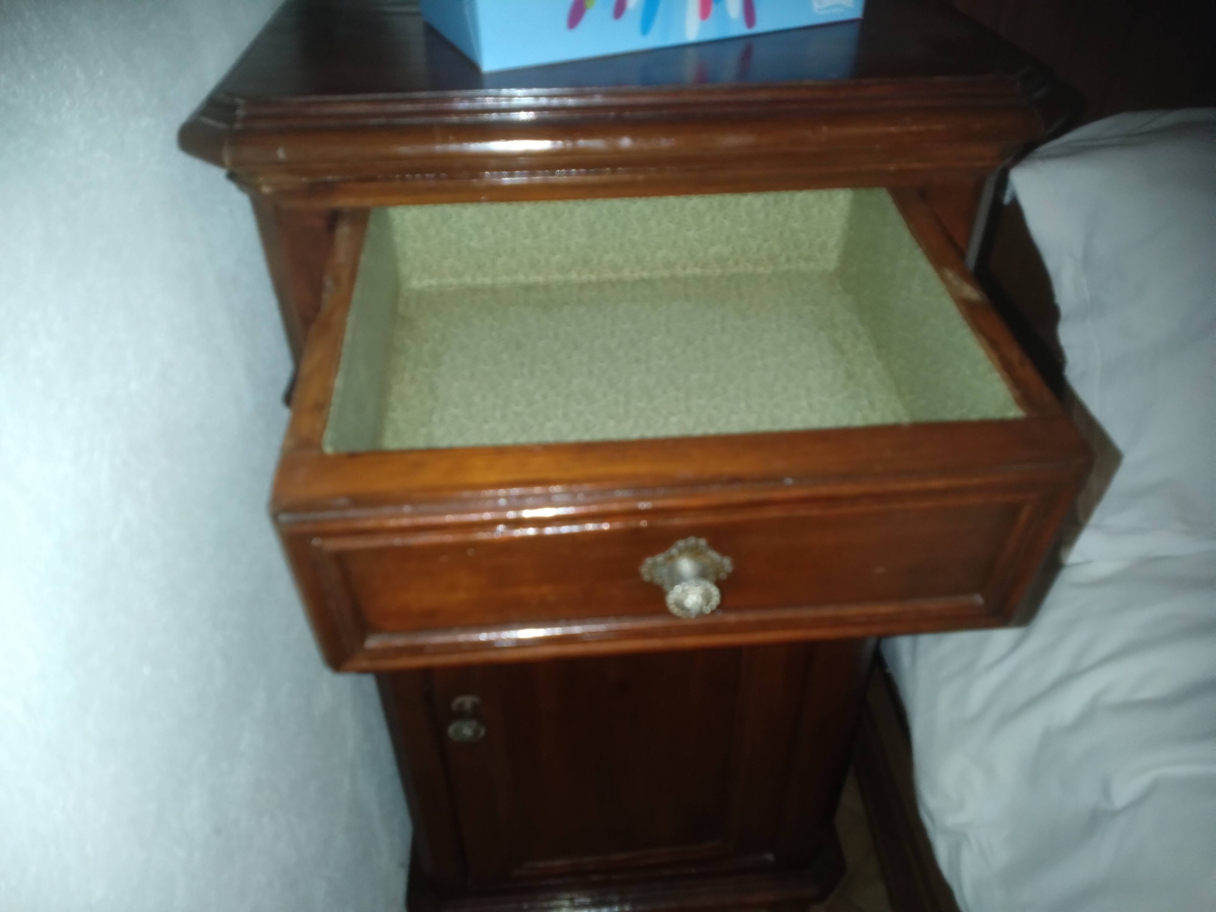 Table de nuit | Selency