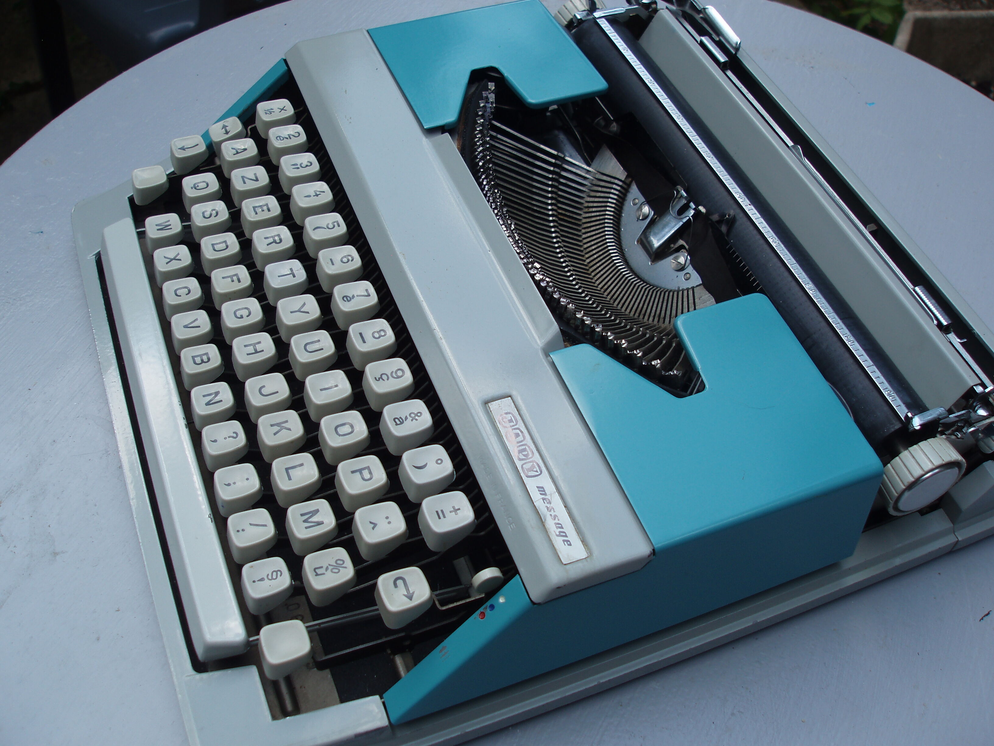 Machine a écrire Japy Message avec son coffret fabriques en France ...