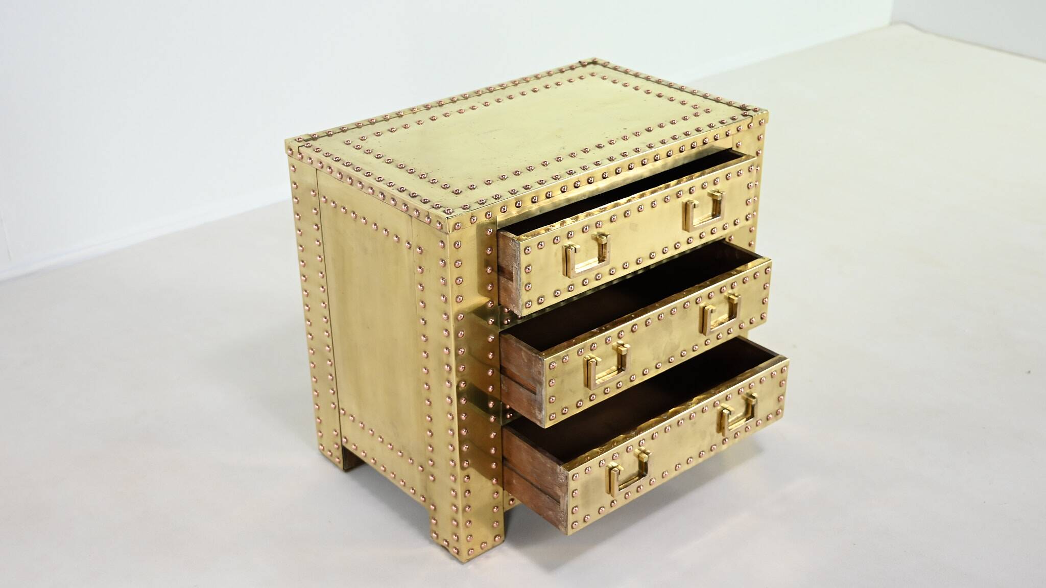 Petite Commode En Laiton, Vers 1970 | Selency