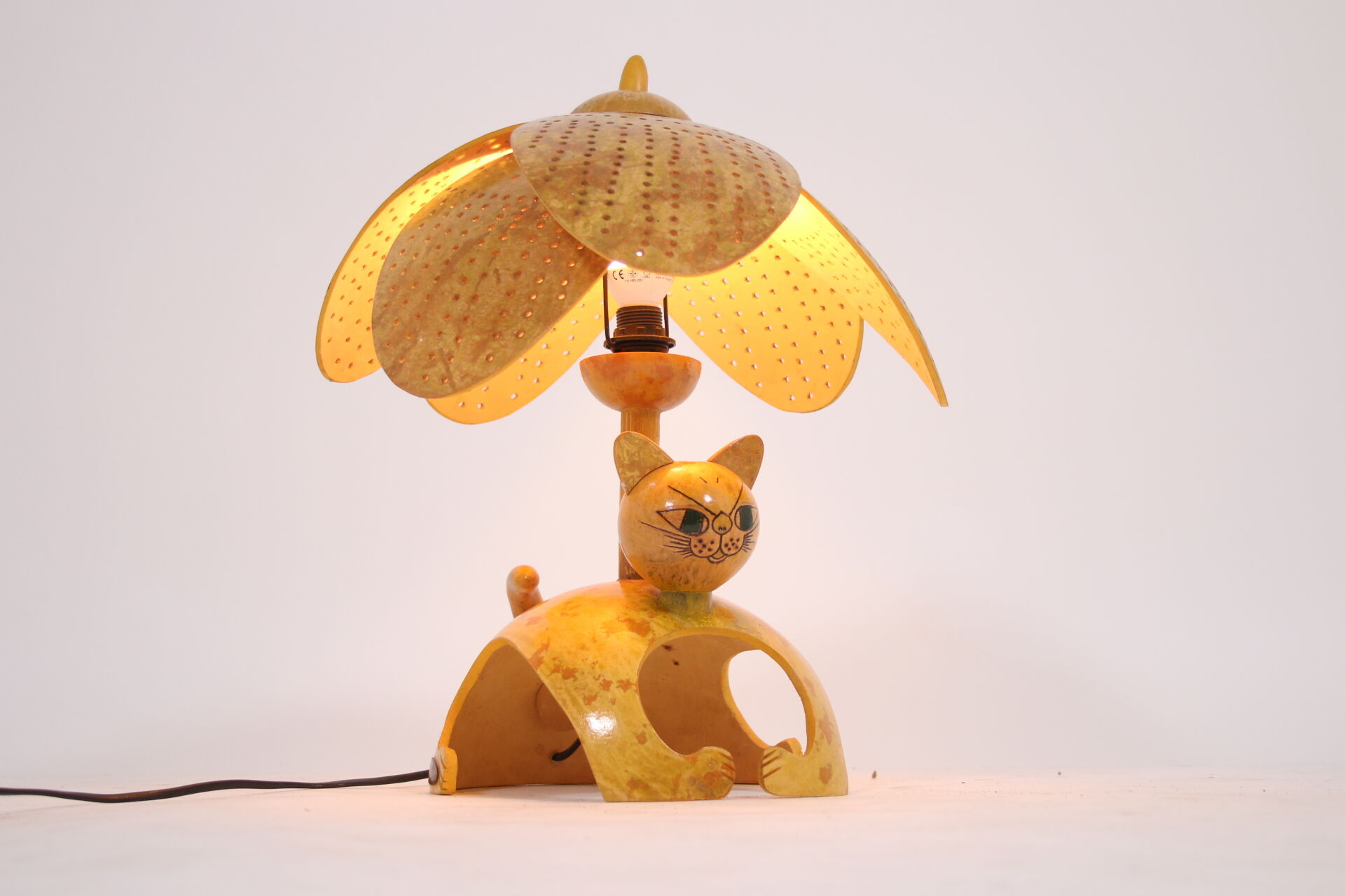 Lampe Valerie Ray palm cat Français design des années 1970 | Selency