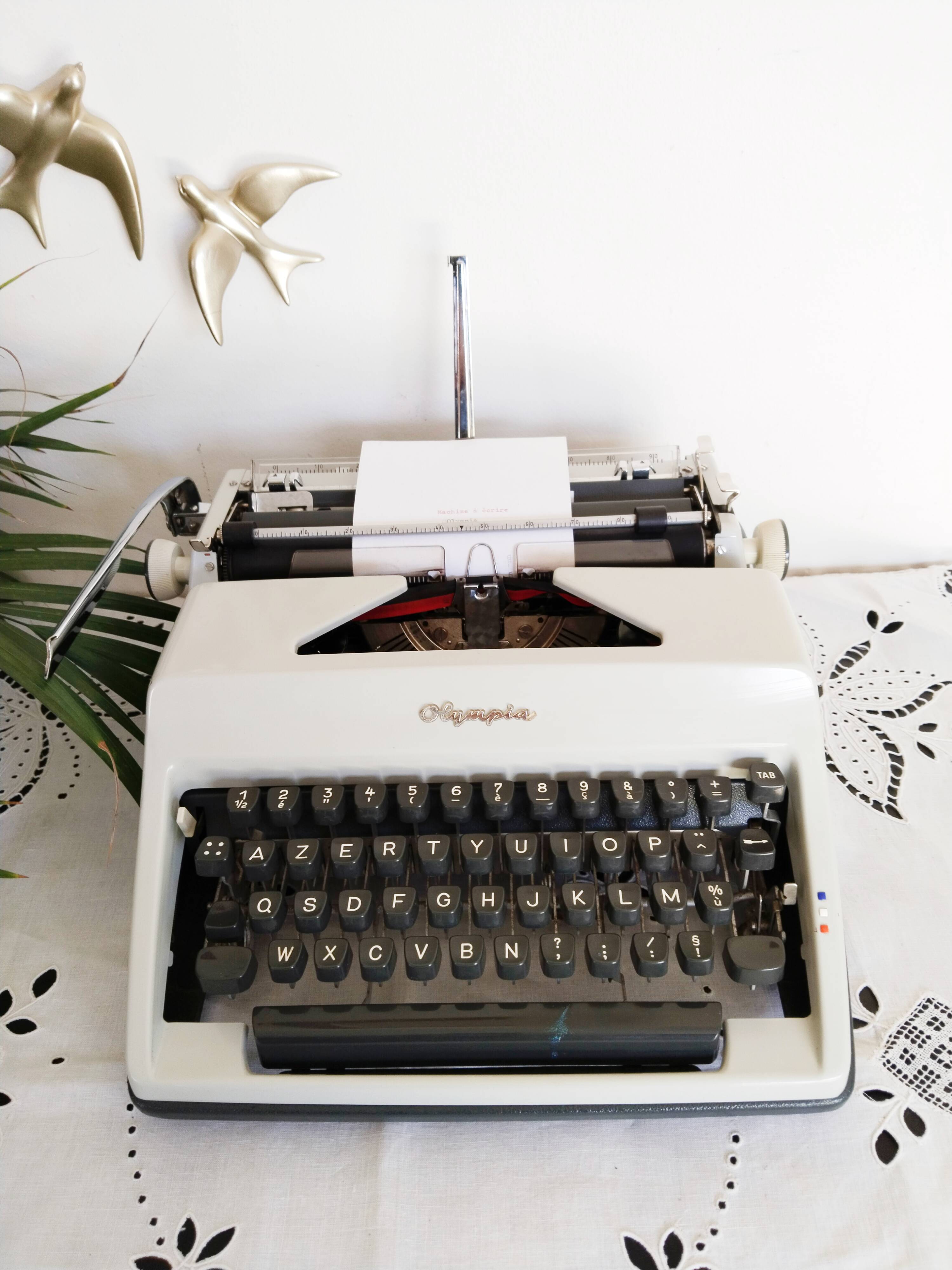 Machine à écrire " Olympia " , en état de fonctionnement, vintage | Selency