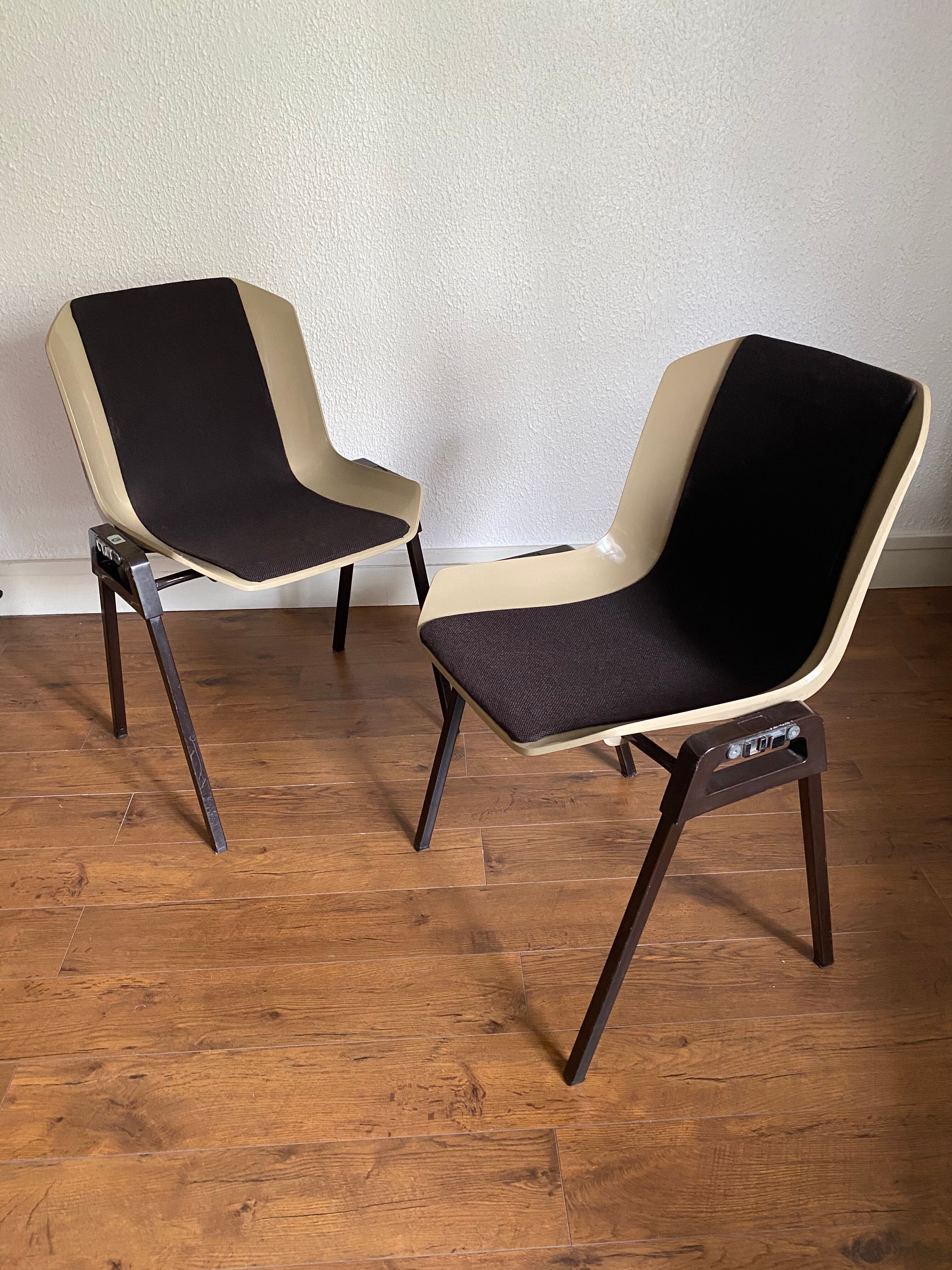 Chaises Grosfillex Albert Jacob 1970 | Selency