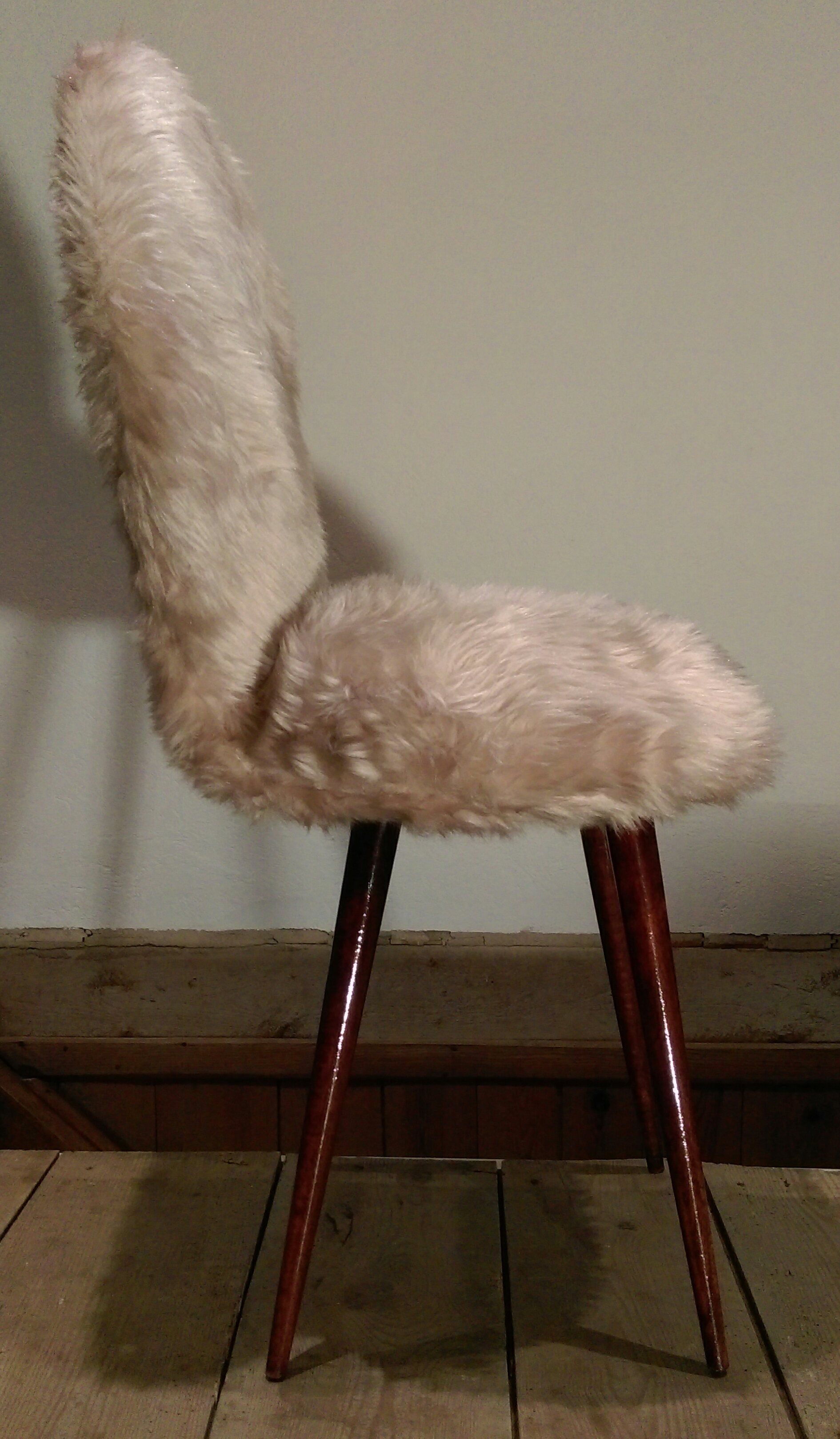 Chaise moumoutte rosée | Selency