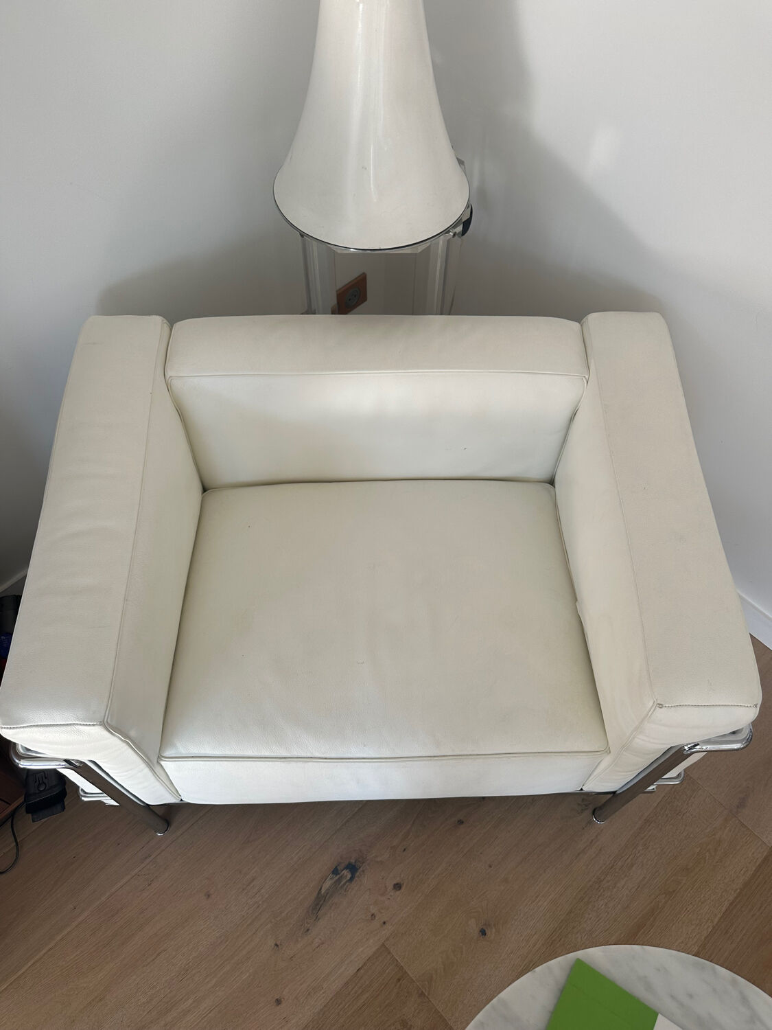 LC3 Le Corbusier armchair in white leather Cassina excellent condition ...