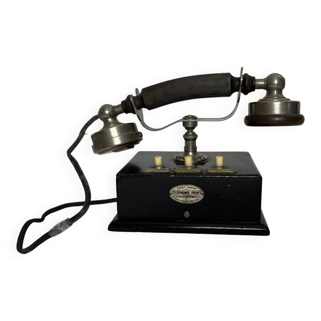 Ancien téléphone de bureau en bois noirci et bakélite vers 1900 | Selency
