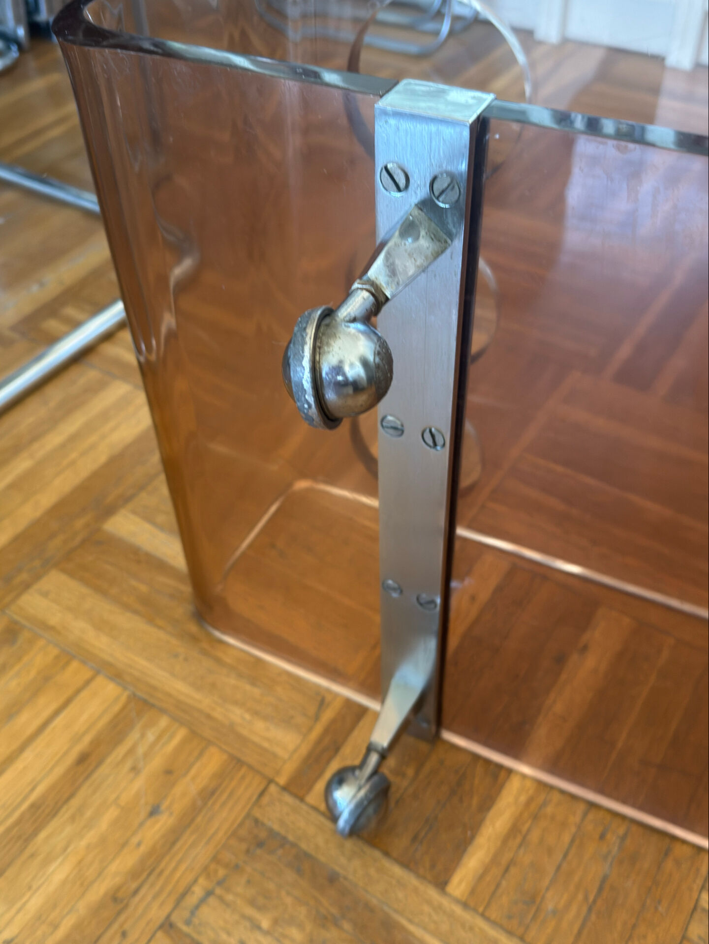 Table basse / bar en Plexiglas Michel Dumas | Selency