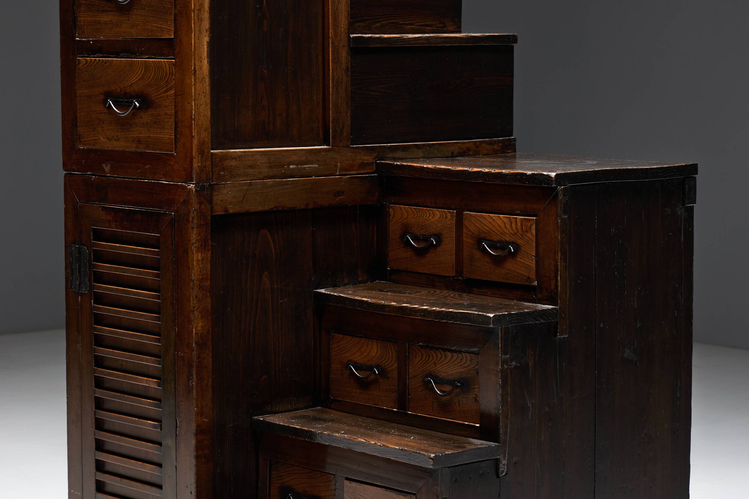 Coffre d'escalier japonais Kaidan Tansu, Japon, XIXe siècle | Selency