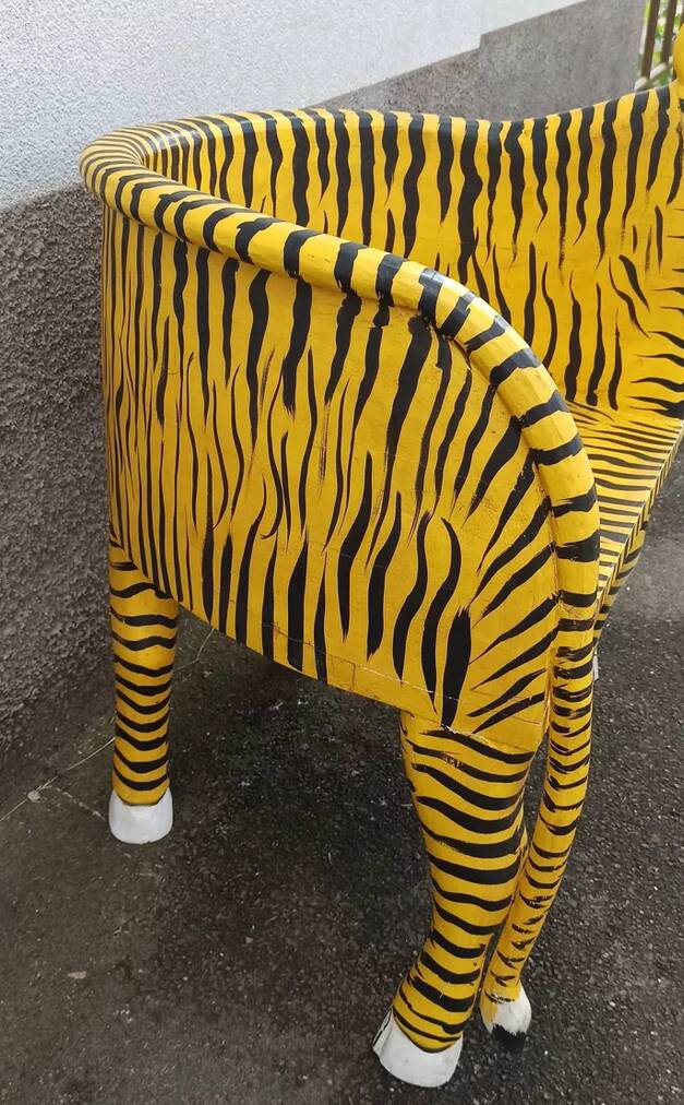 Fauteuil en bois apparence "tigre" | Selency