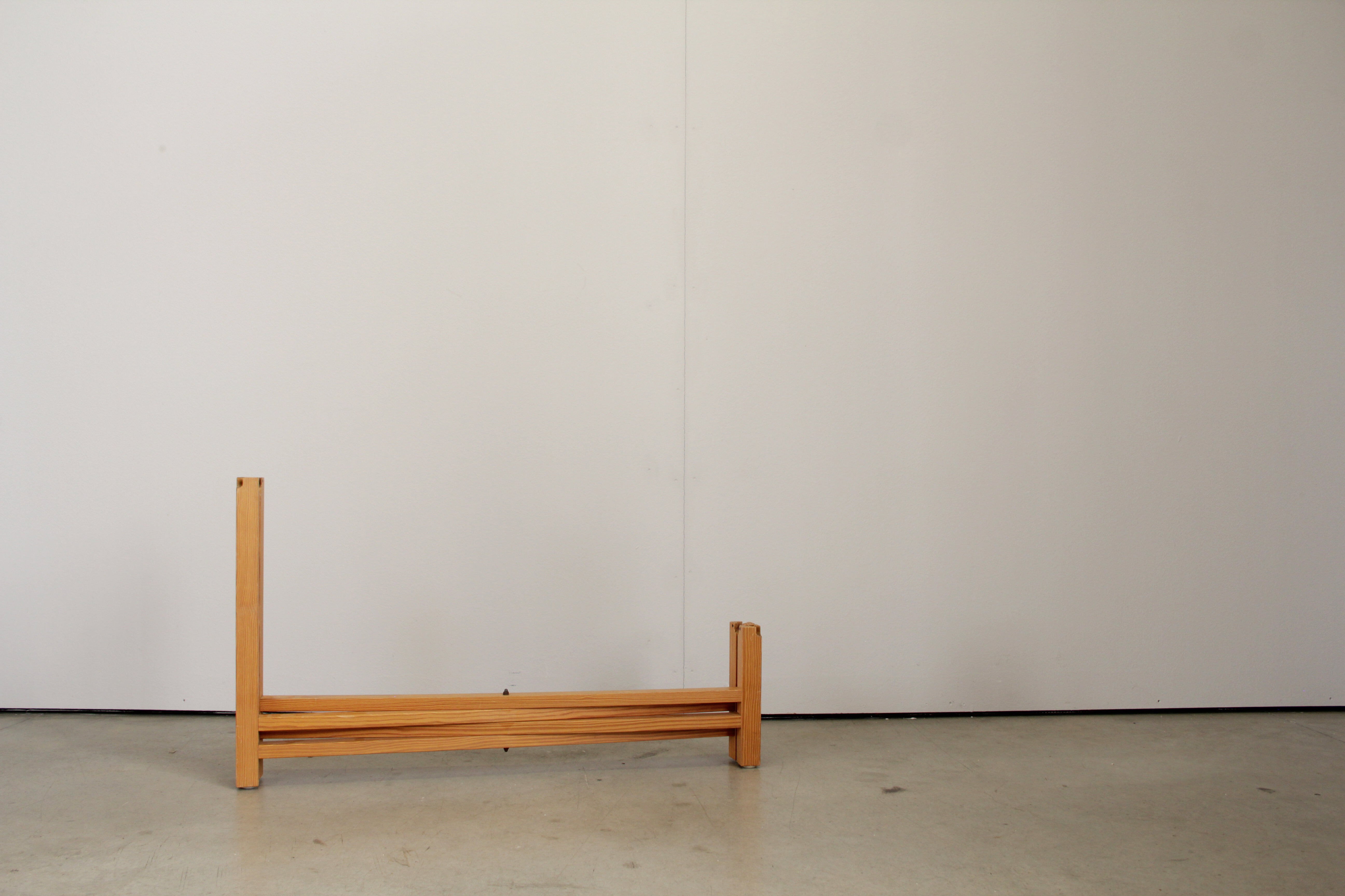 Set lounge pliable, 2 chauffeuses et une table basse en pinède par ...