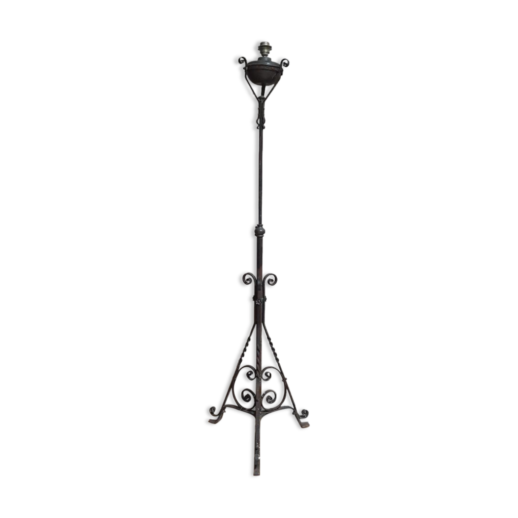 pied-de-lampadaire-ancien-a-petrole-converti-en-lectrique-art-nouveau