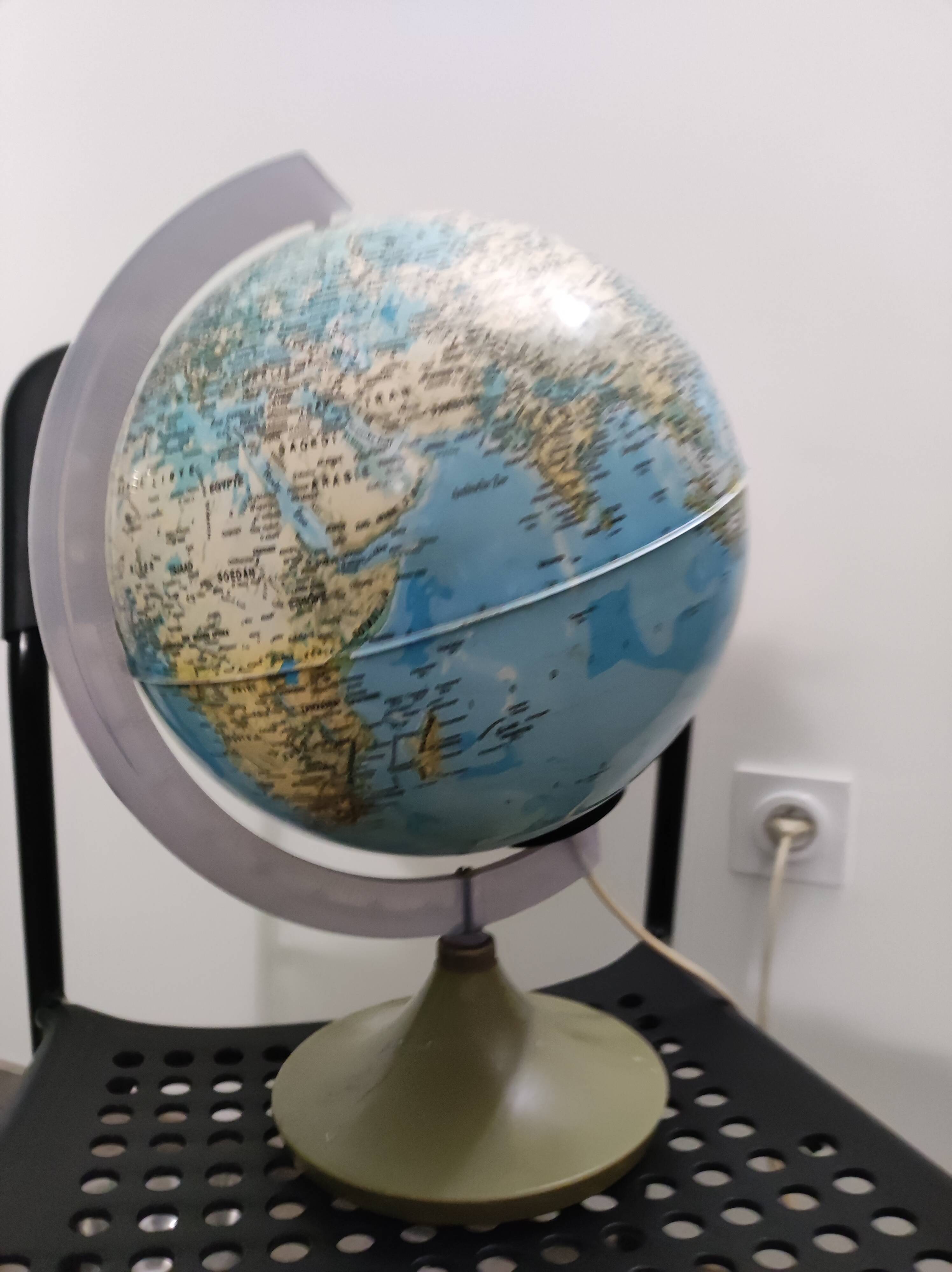 Globe terrestre lumineux mappemonde pied tulipe vintage Werelbol Italy ...