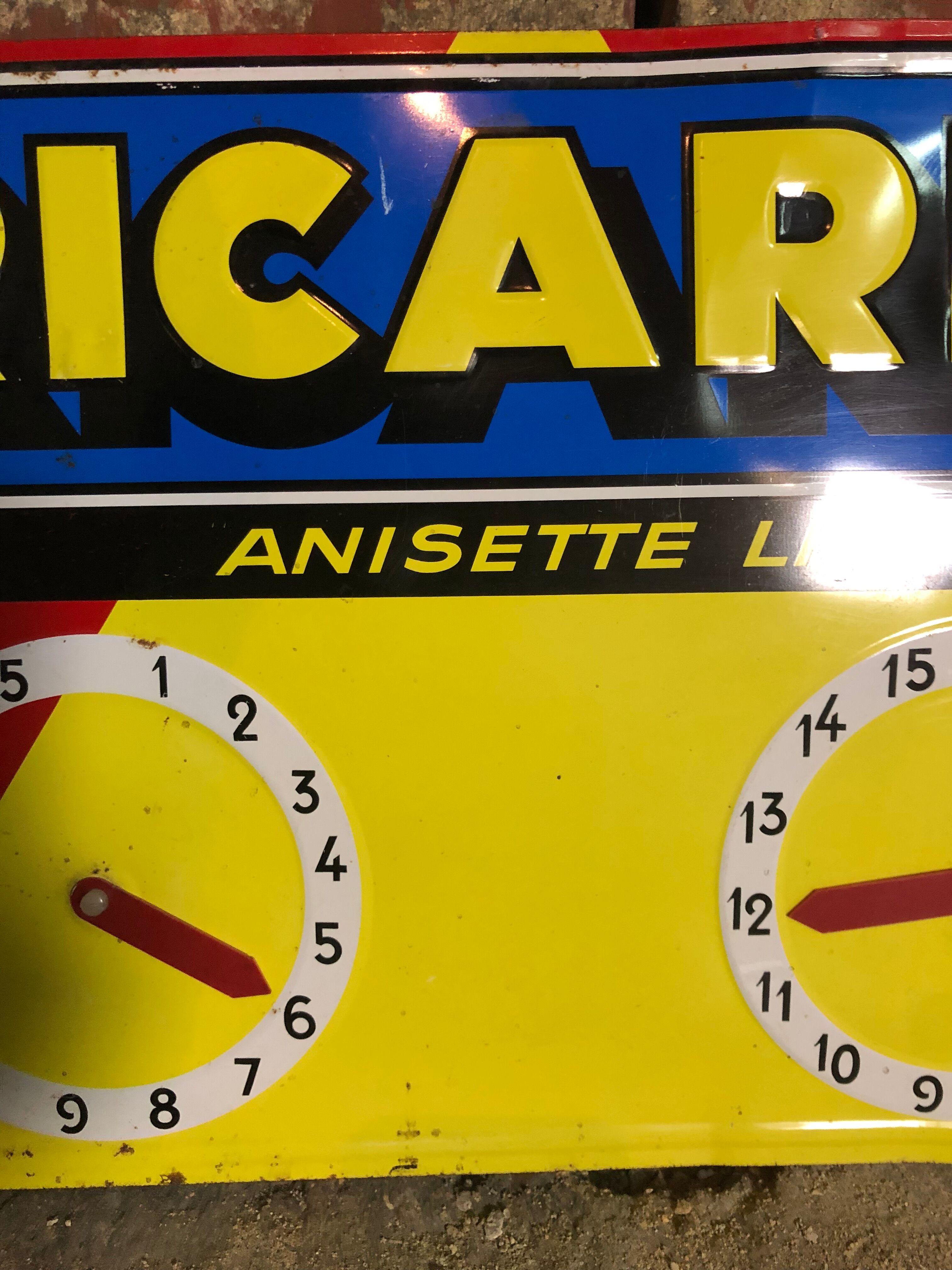 Panneau ancien publicitaire en tôle "Ricard" pour jeu pétanque | Selency