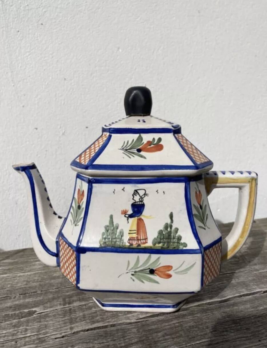 Old Breton teapot Henriot Quimper | Selency