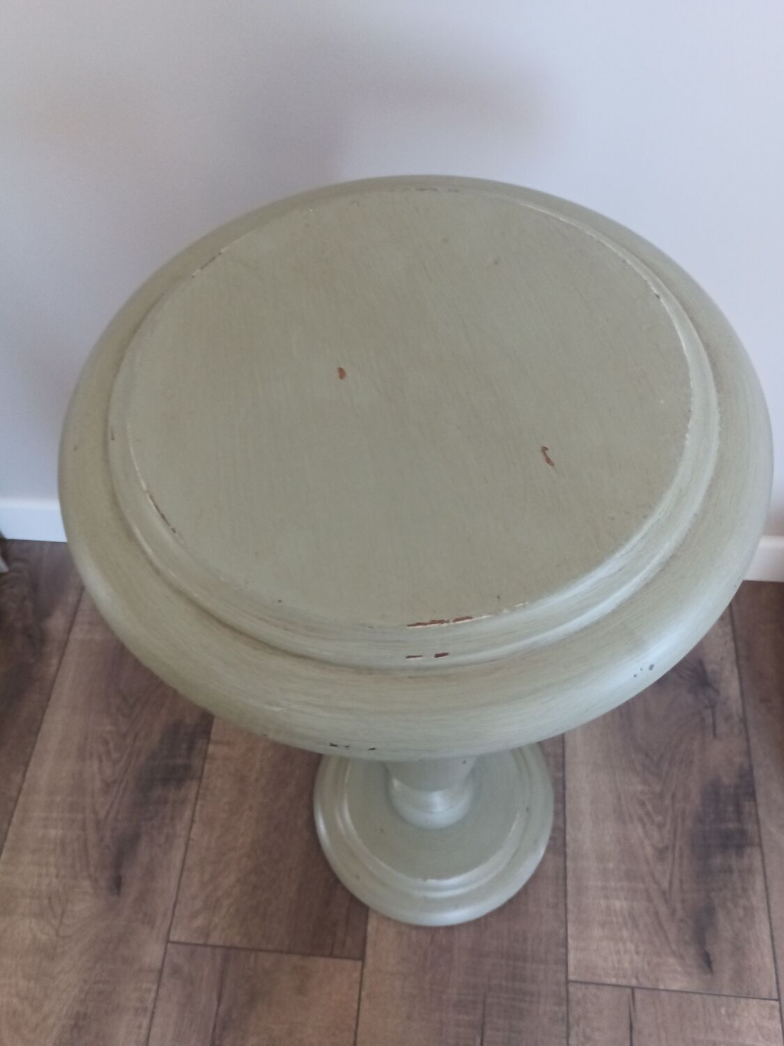 Guéridon patiné vert | Selency