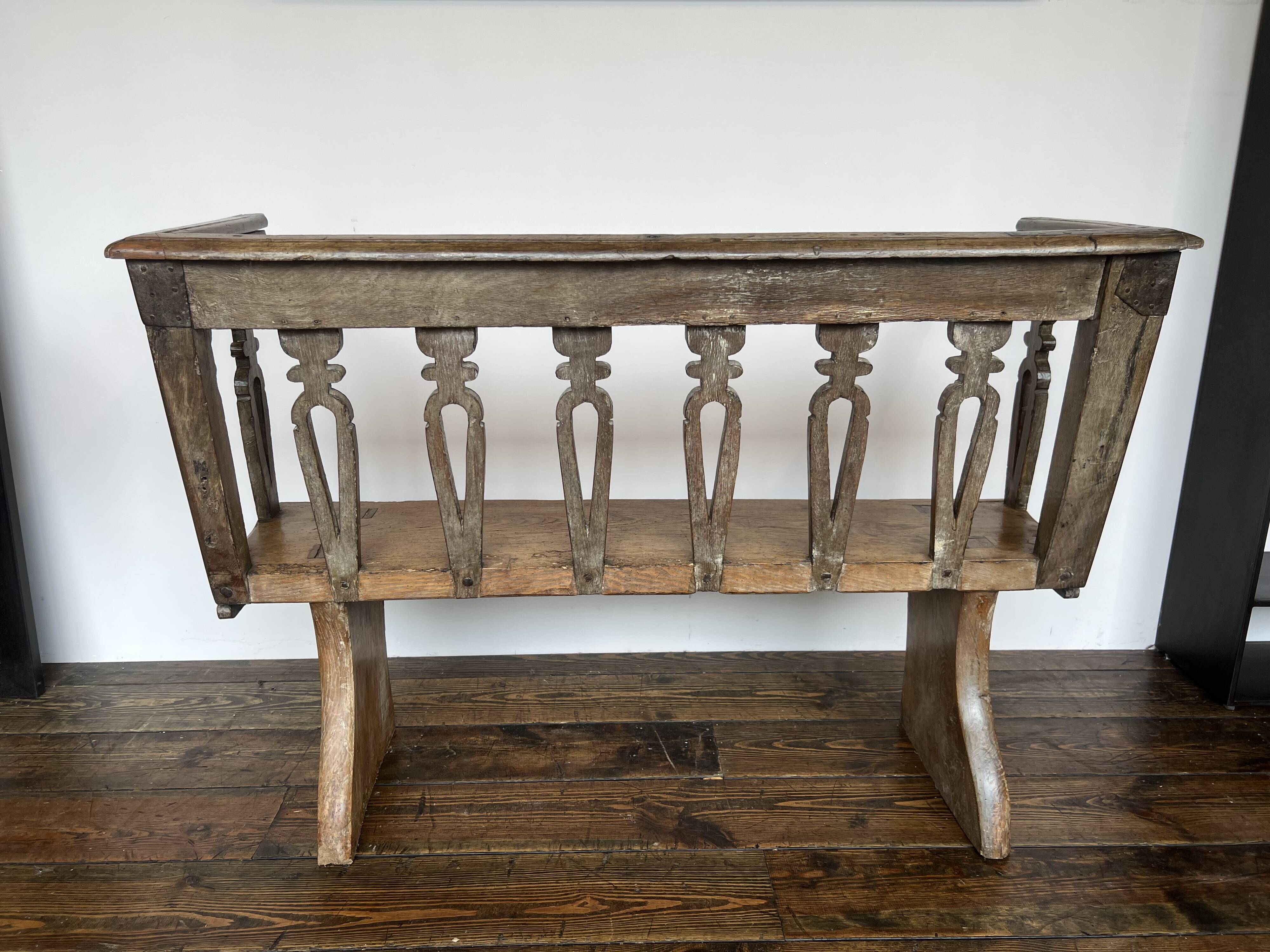 Banc de monastère | Selency