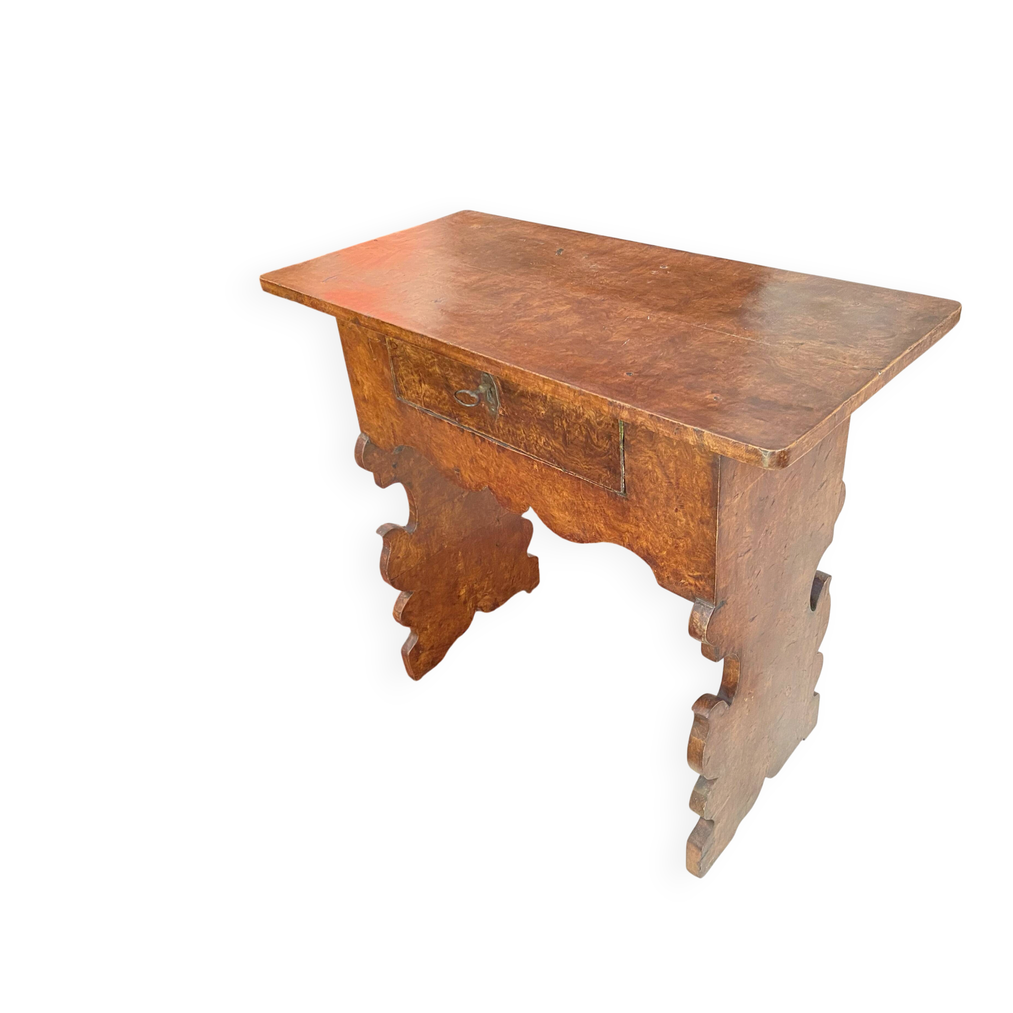 Table italienne début 19e, en bois de rose, H 80, L 90, P42 | Selency