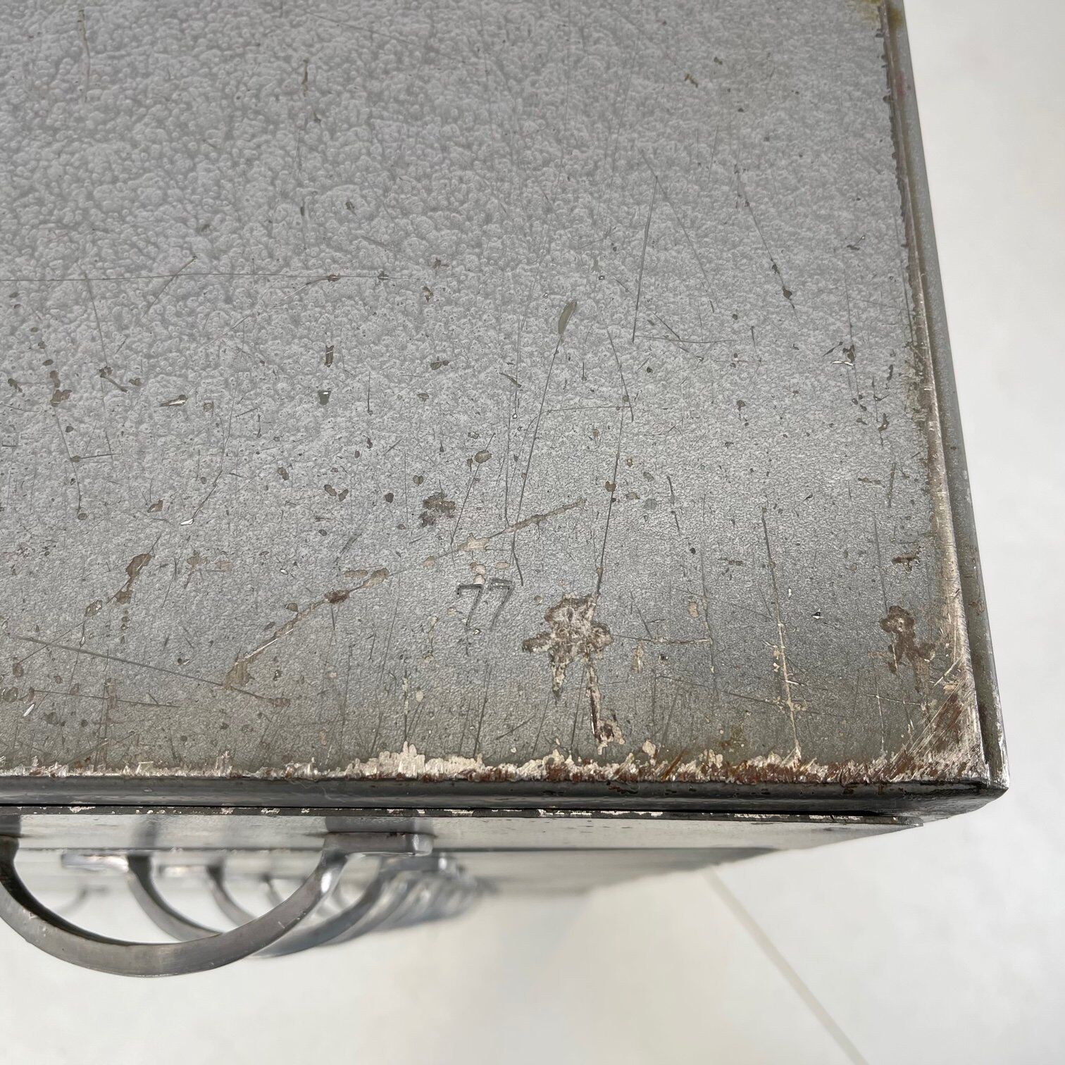 Commode industrielle vintage, années 1950 | Selency