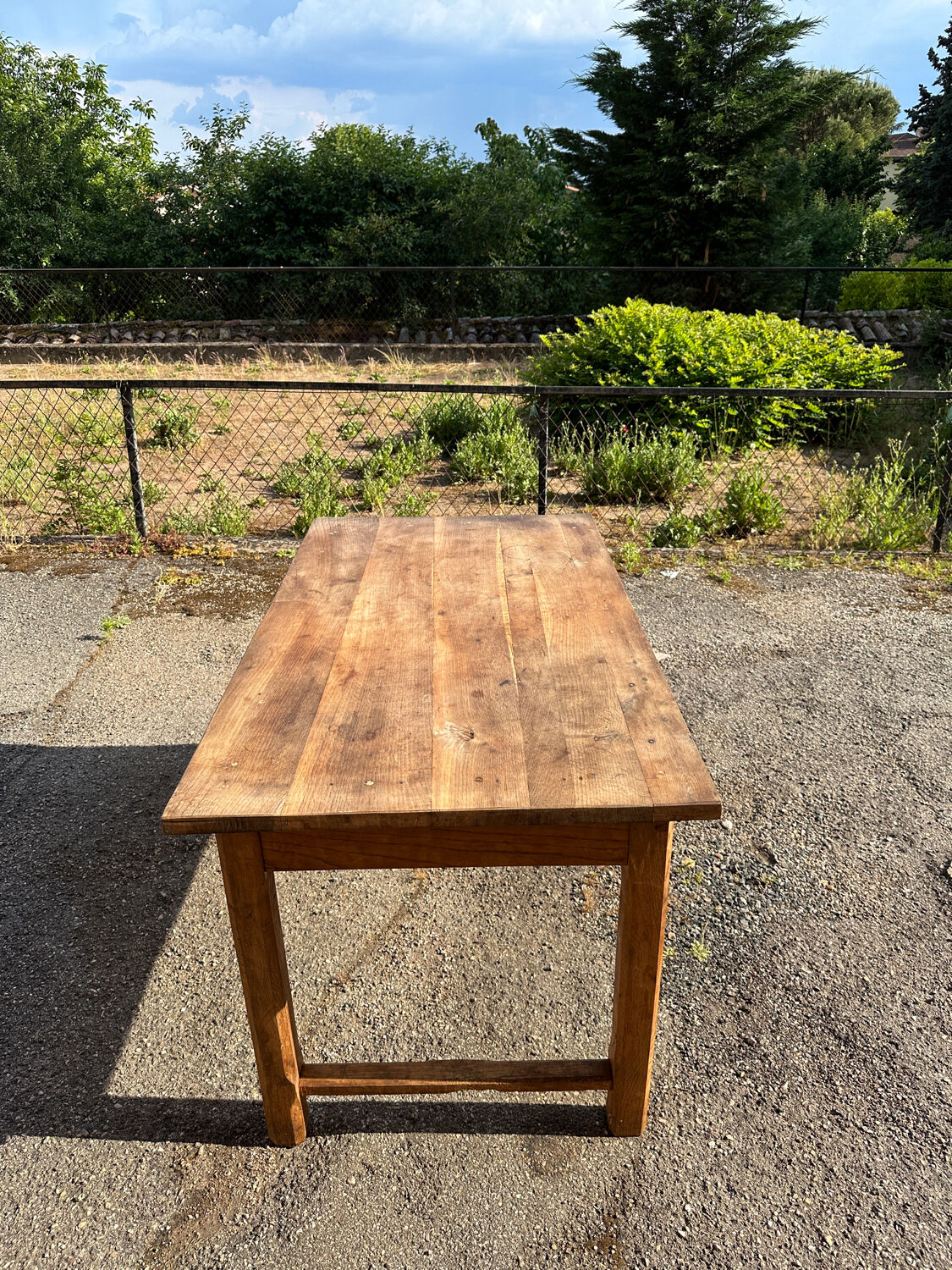 Table de ferme taillée main bois massif | Selency