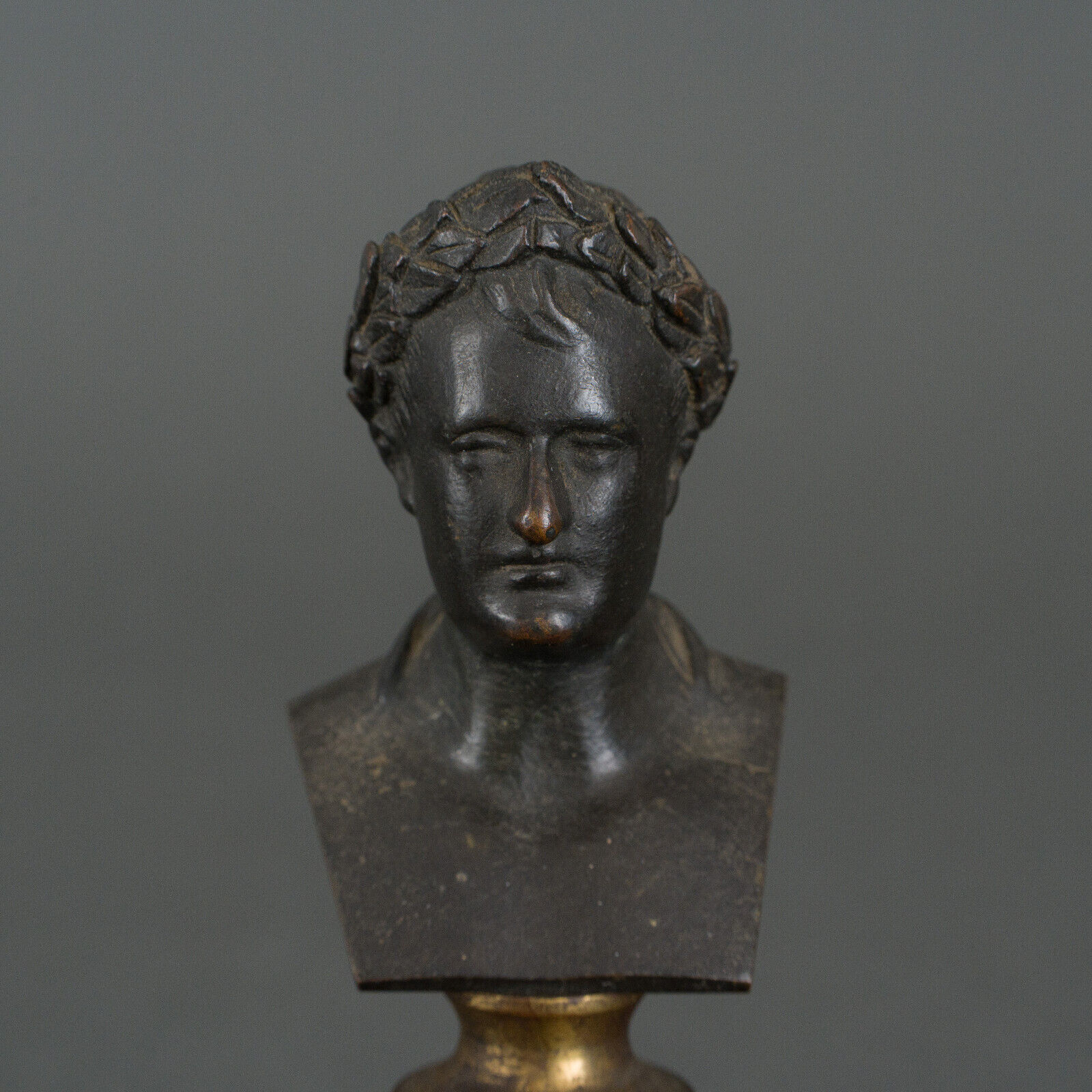Buste en bronze Empereur romain Patine noire et dorée Colonne XIXe ...