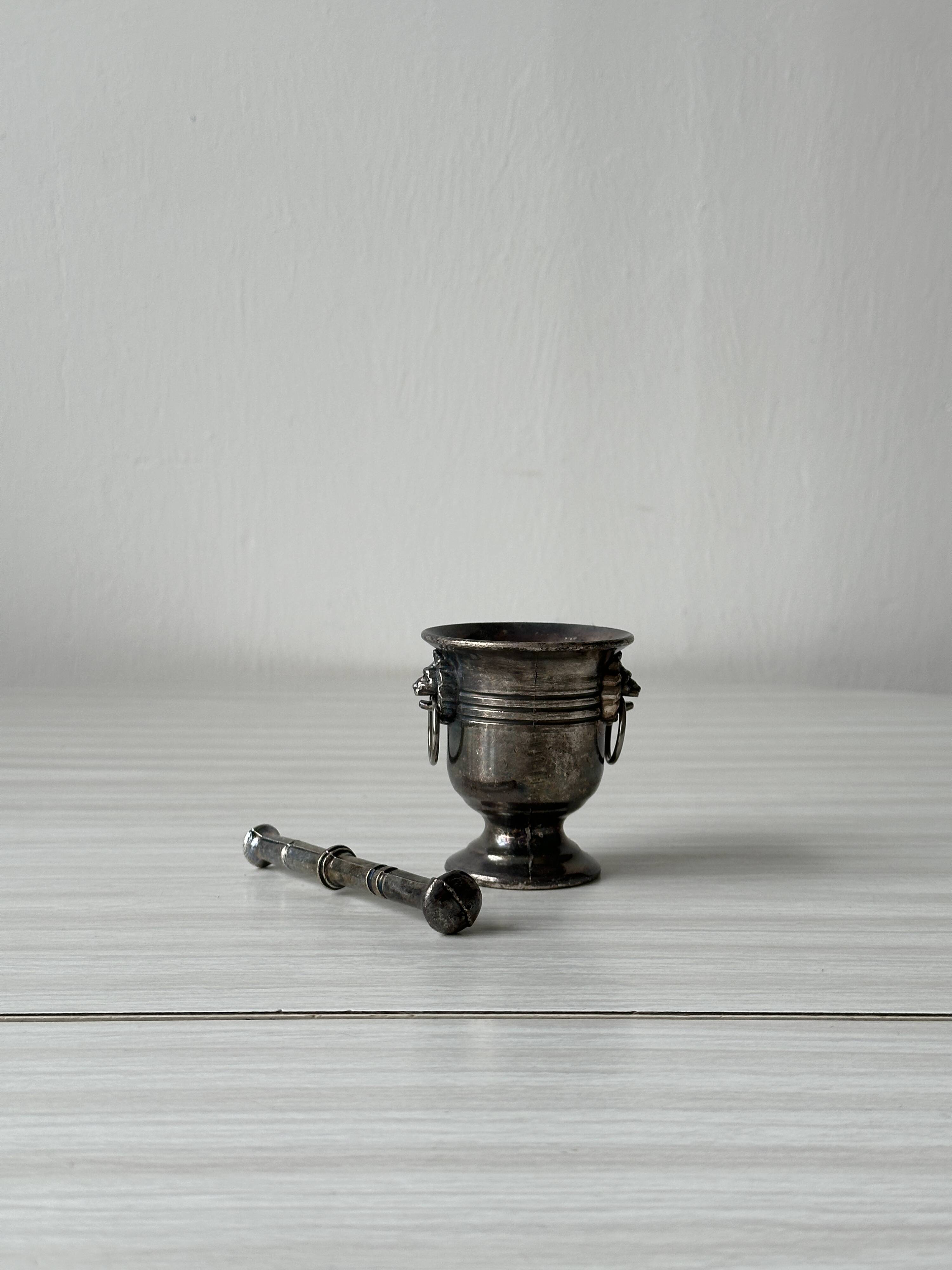 Petit mortier et son pilon en métal | Selency