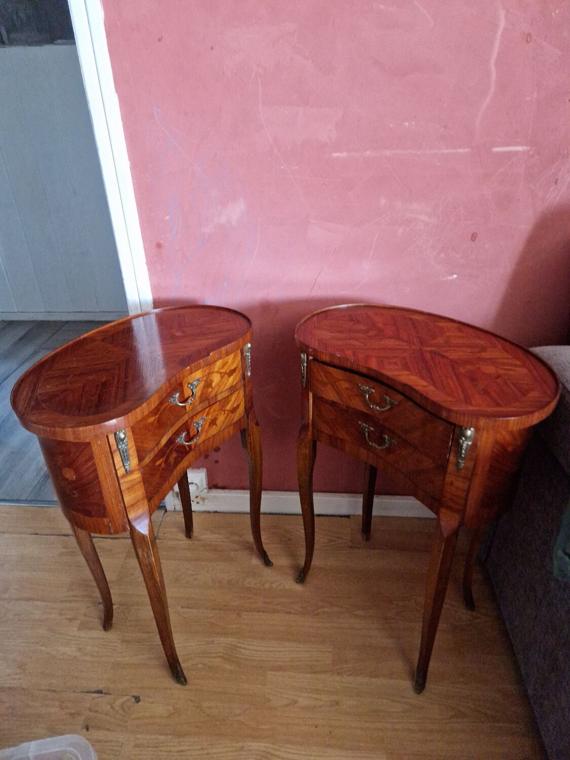 2 tables de chevet style louis xv rognon | Selency