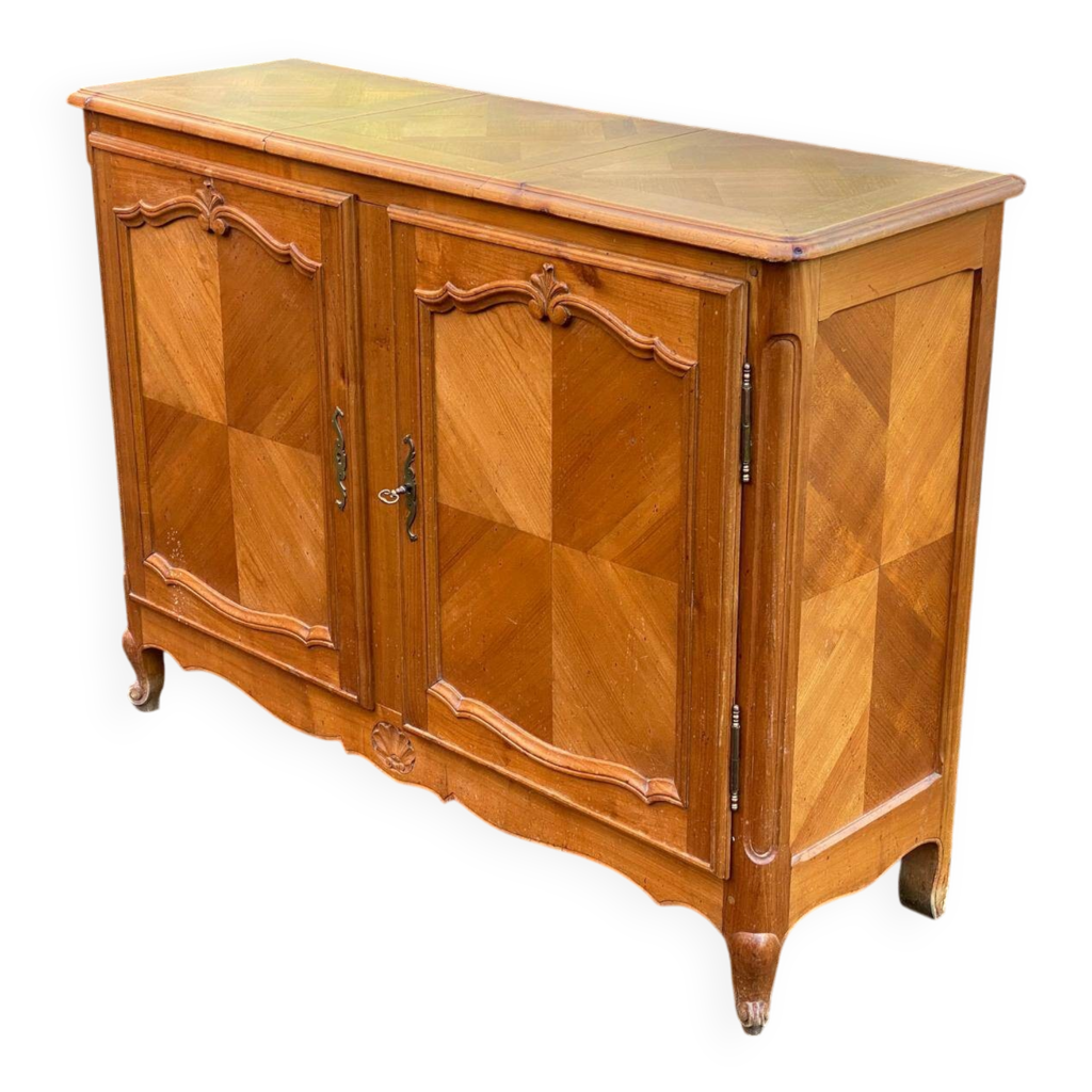 Buffet Louis XV en bois massif du 20ème avec tourne disque | Selency
