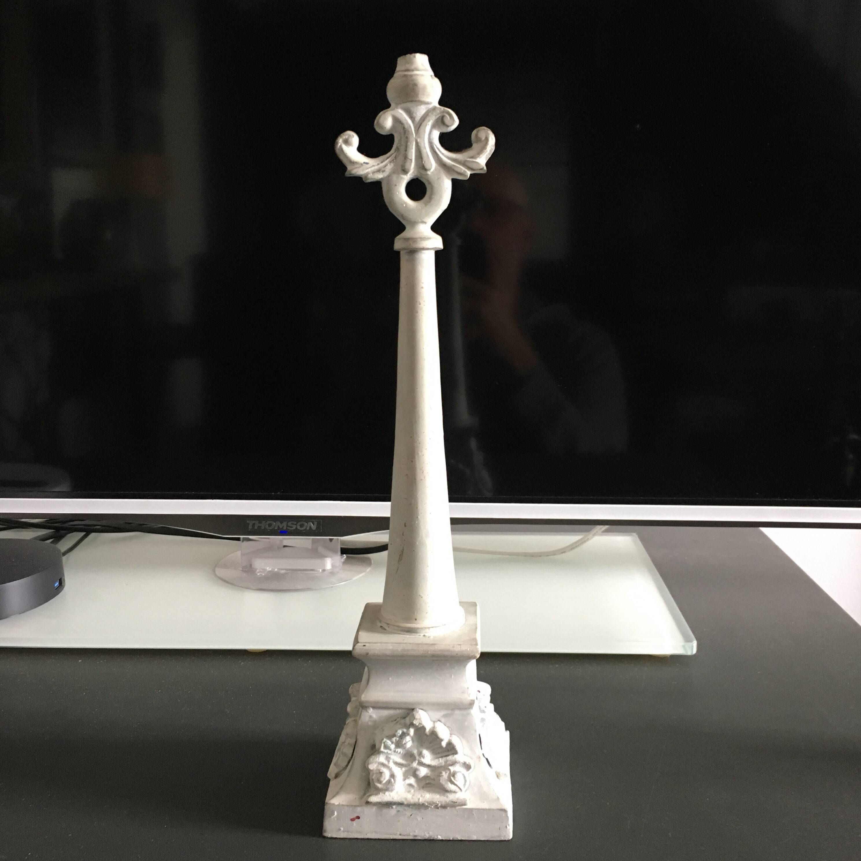 Colonne en fonte patinée blanc | Selency