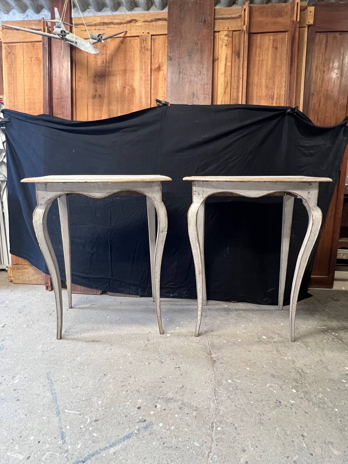 Paire de consoles anciennes | Selency