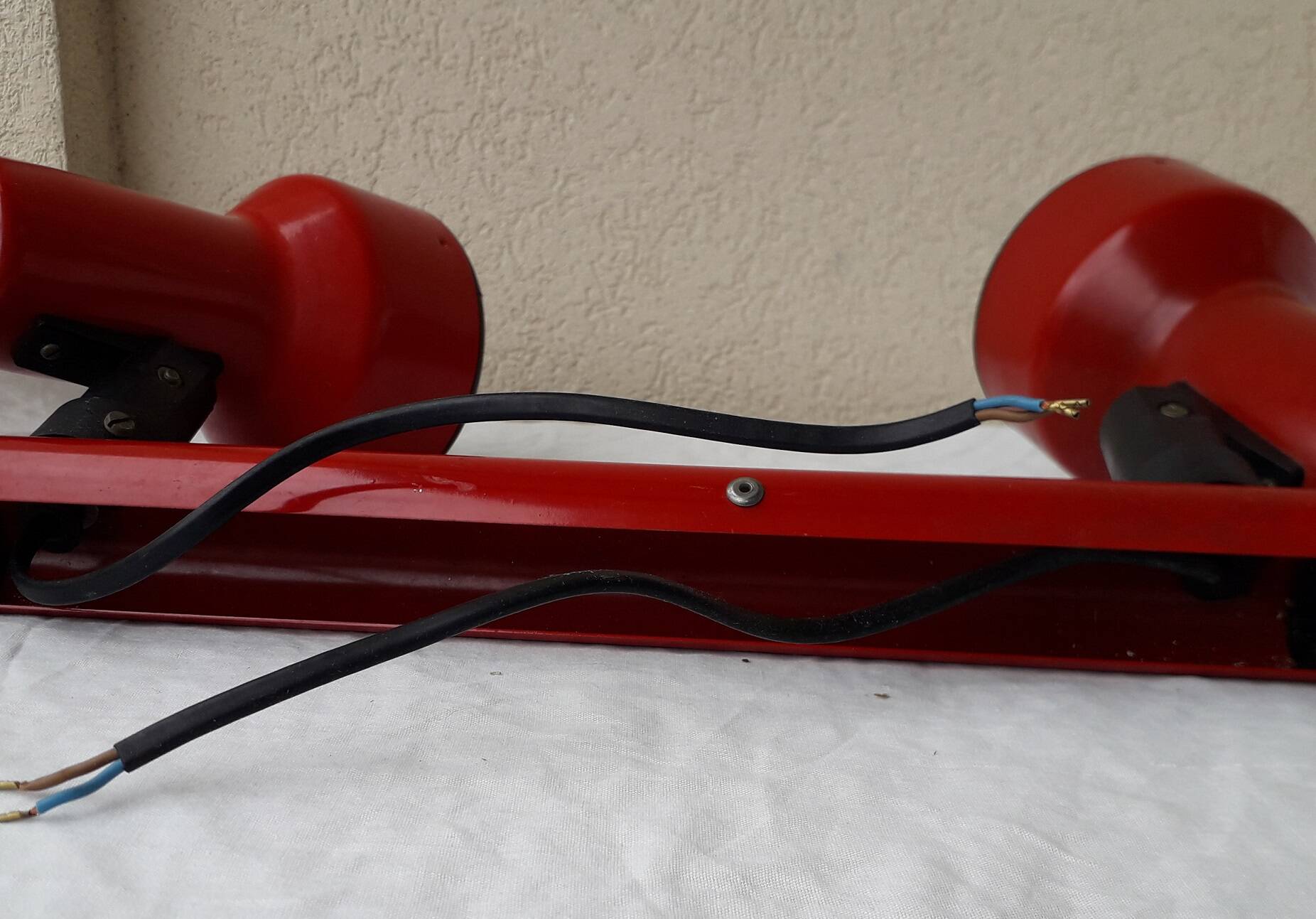 Red wall light | Selency
