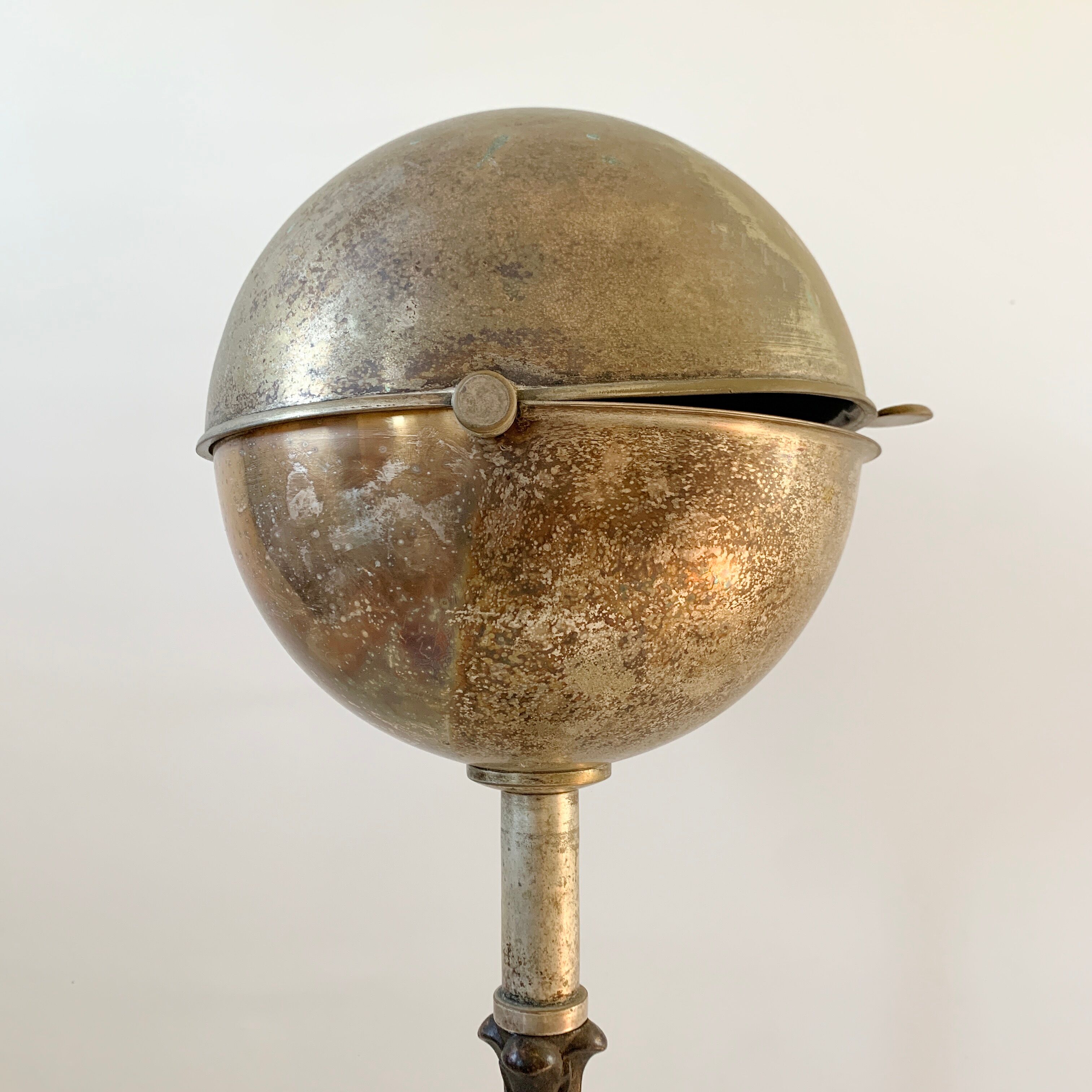 Boule à éponge de bar laiton argenté et pied fonte | Selency