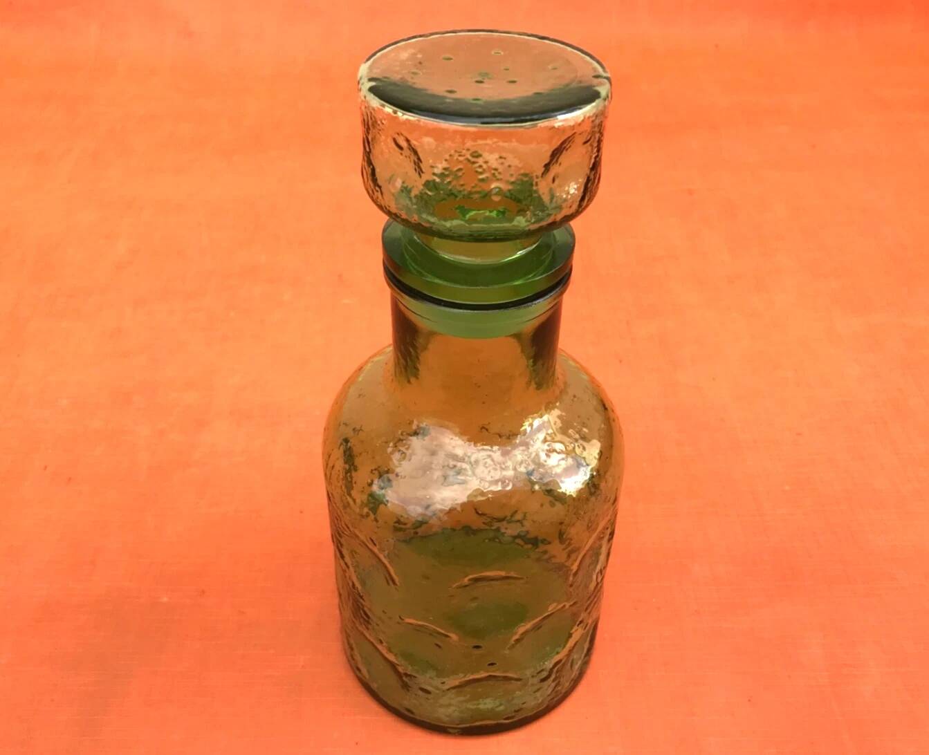 Années 1970 Carafe à orangeade Verre bullé et coloré | Selency
