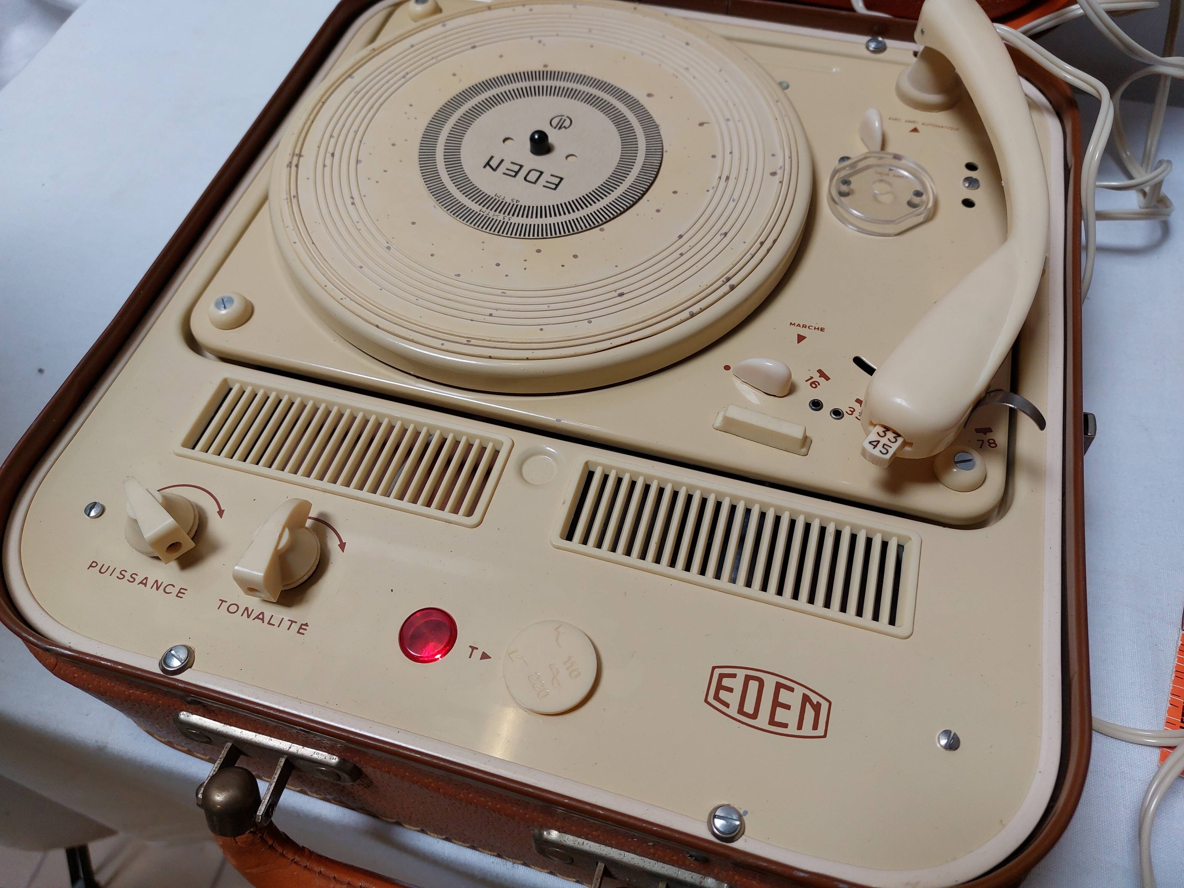 Electrophone Tourne-disque EDEN - Années 60 | Selency