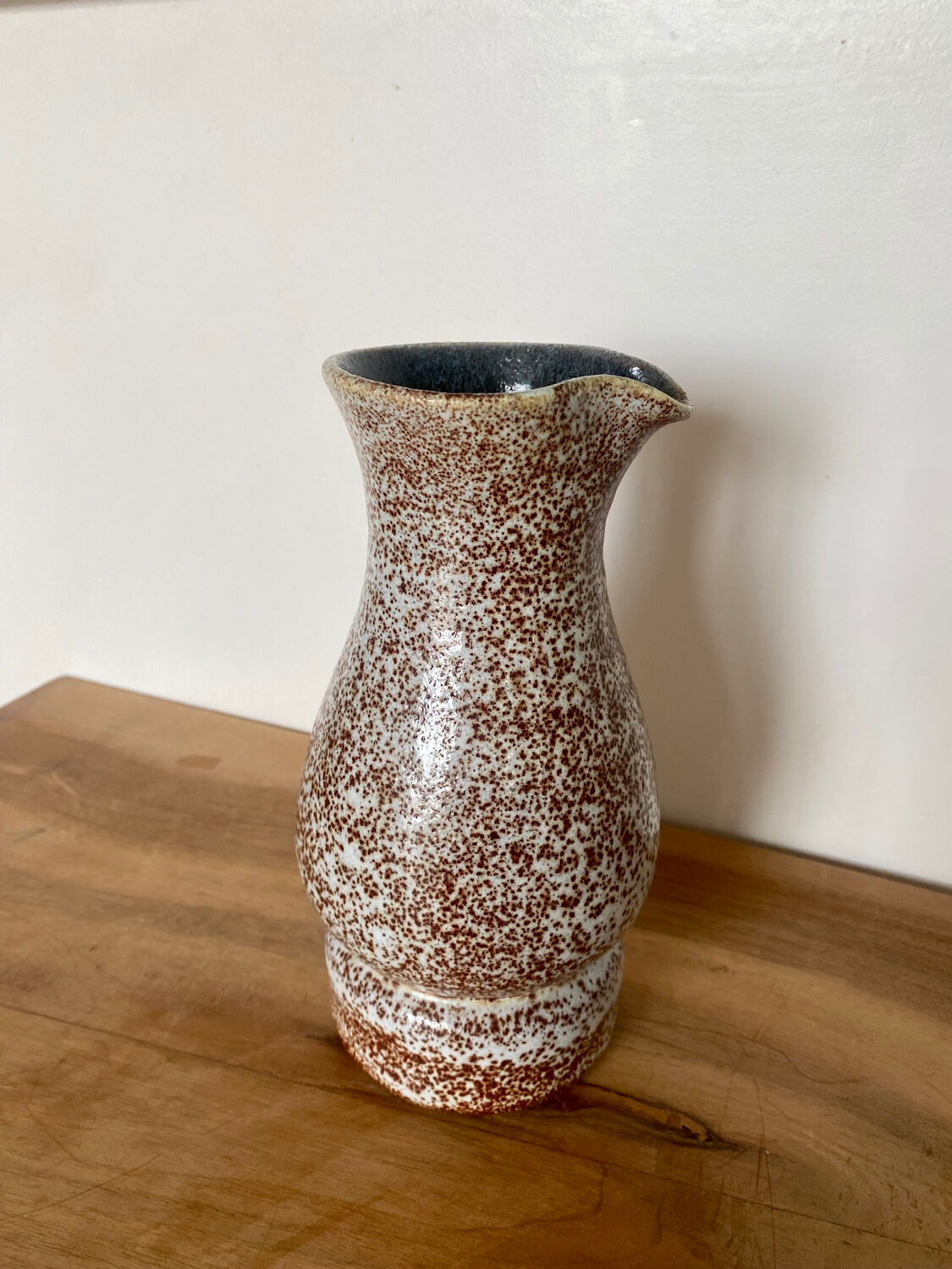 Pichet vase en céramique Accolay bordeaux et blanc | Selency