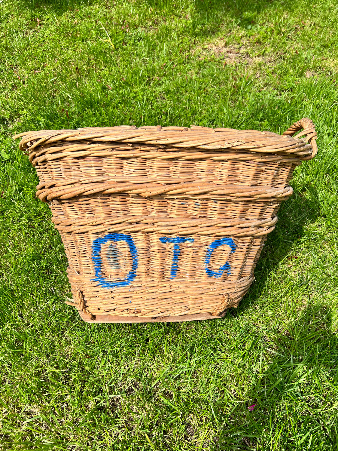 Panier de vendange en osier, ancien | Selency