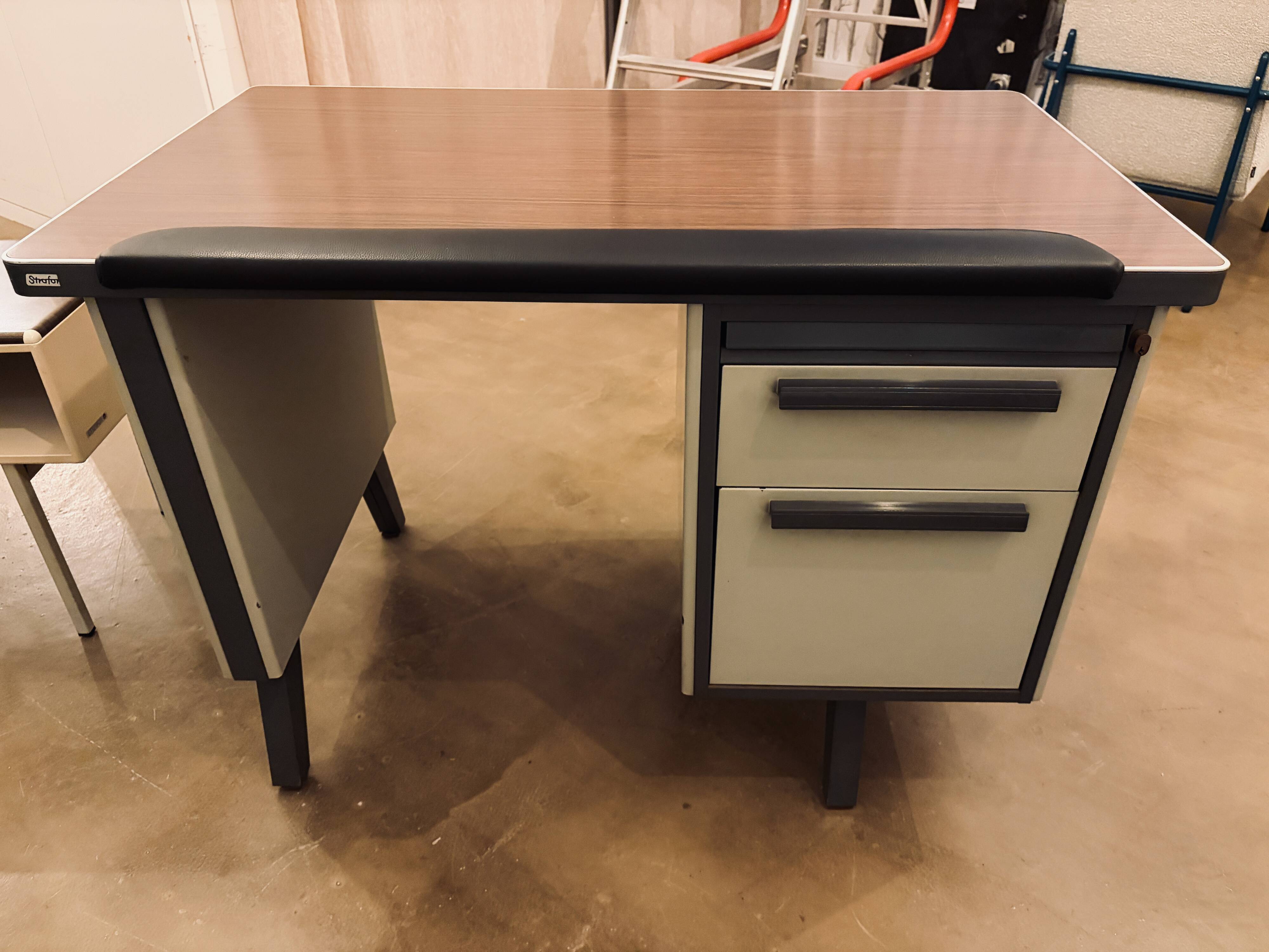 Bureau Stanford Vintage | Selency