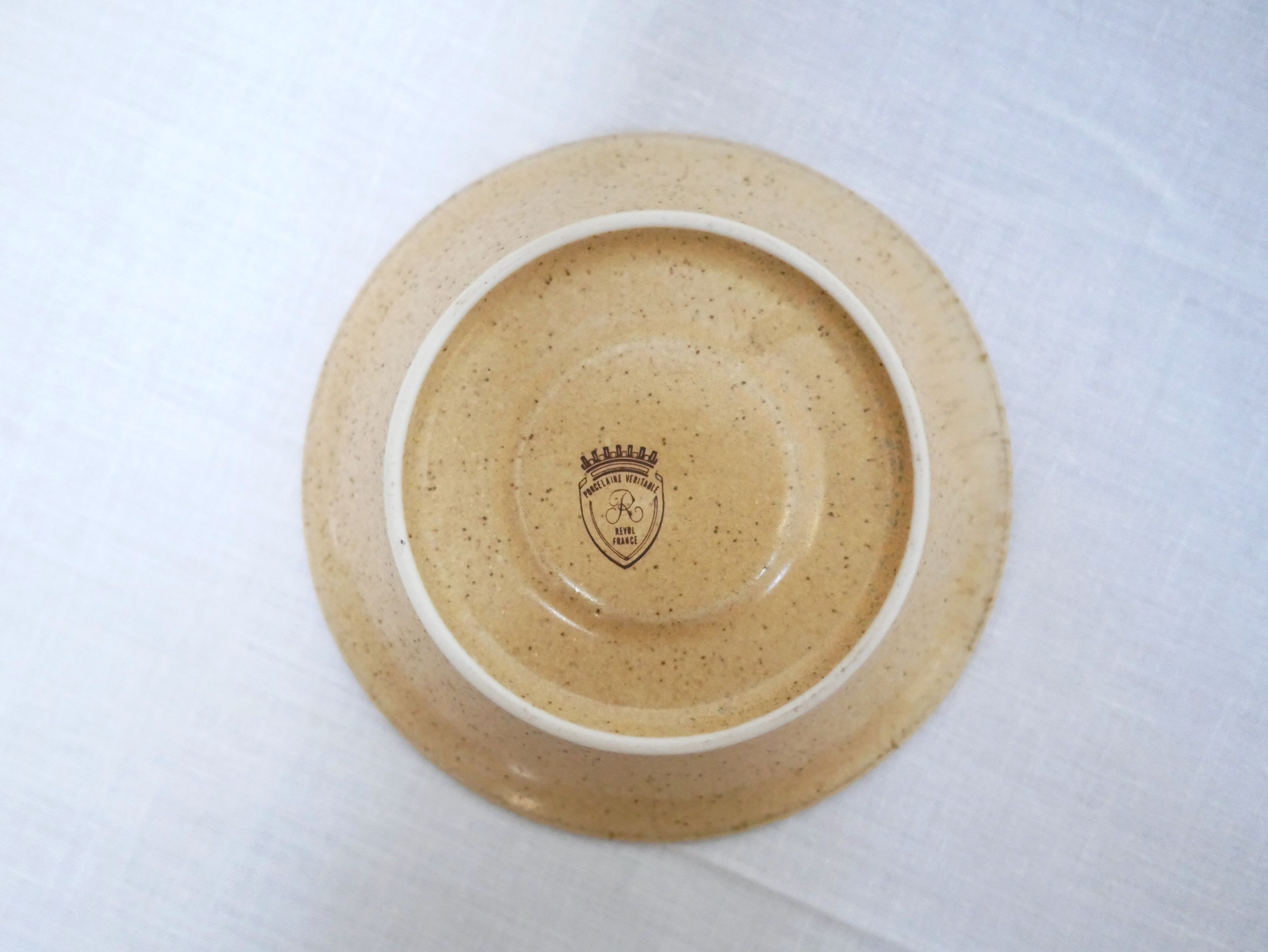 Série de 12 tasses vintage en porcelaine par la Maison Revol, France ...