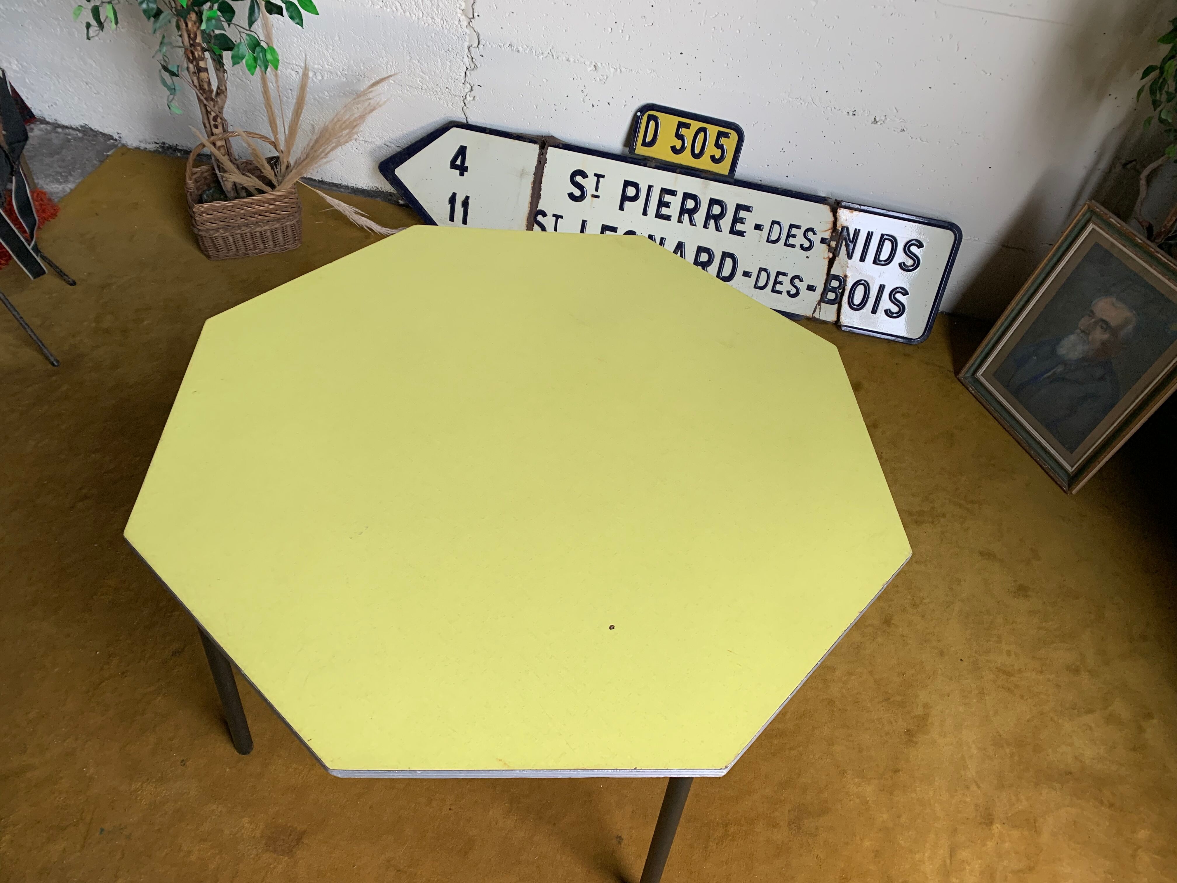 Table de cantine octogonale | Selency