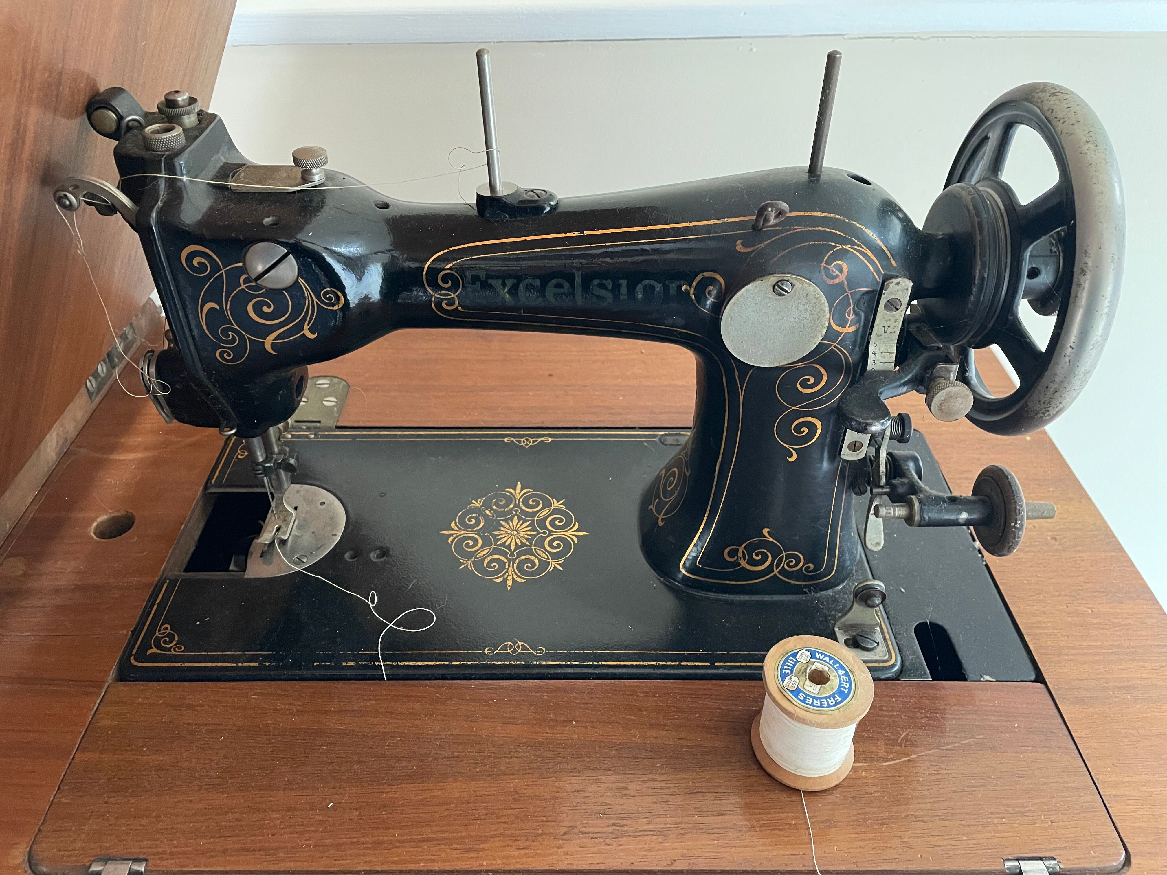 Machine à coudre excelsior | Selency