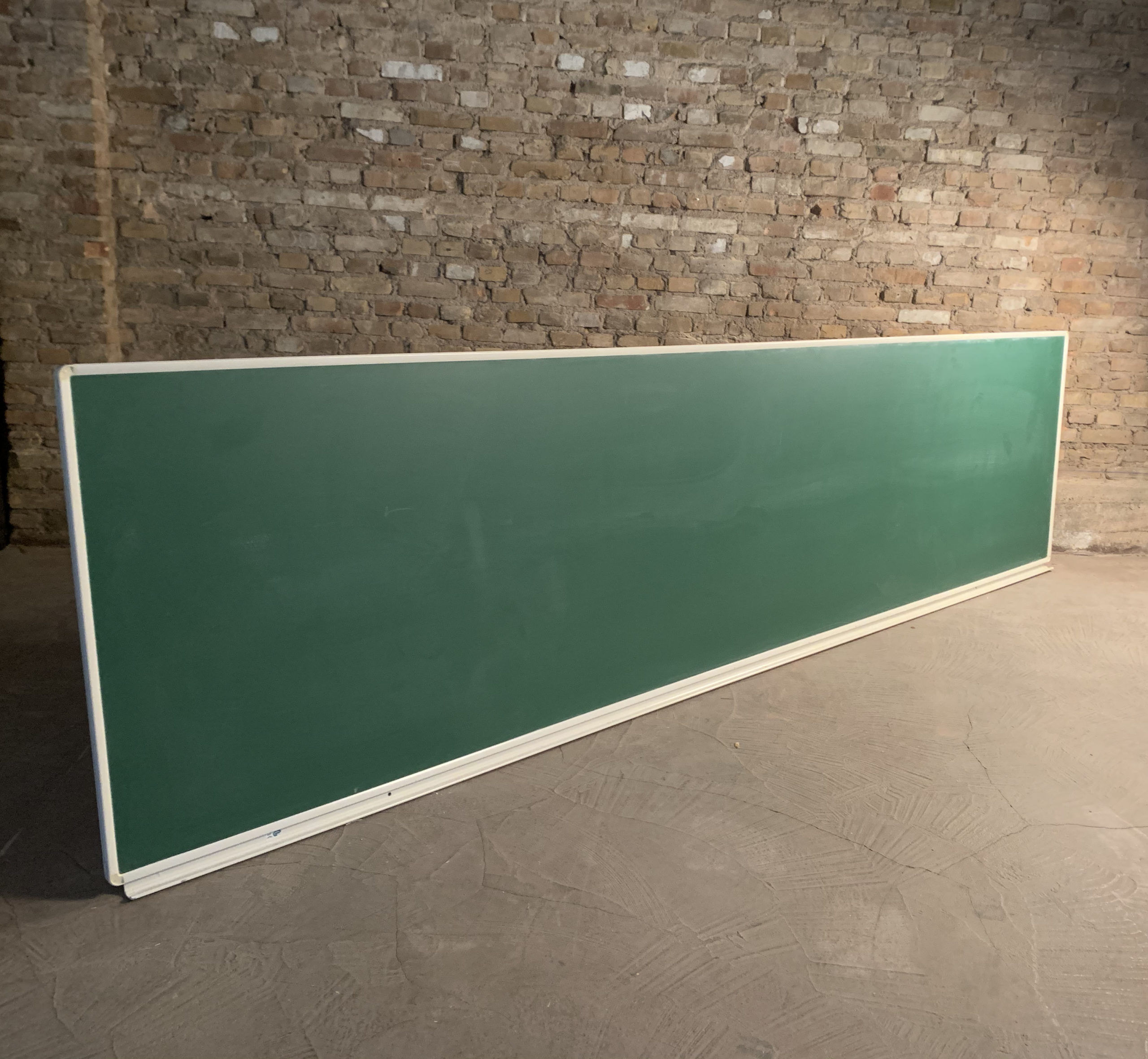 Tableau scolaire mural vert avec porte craies | Selency